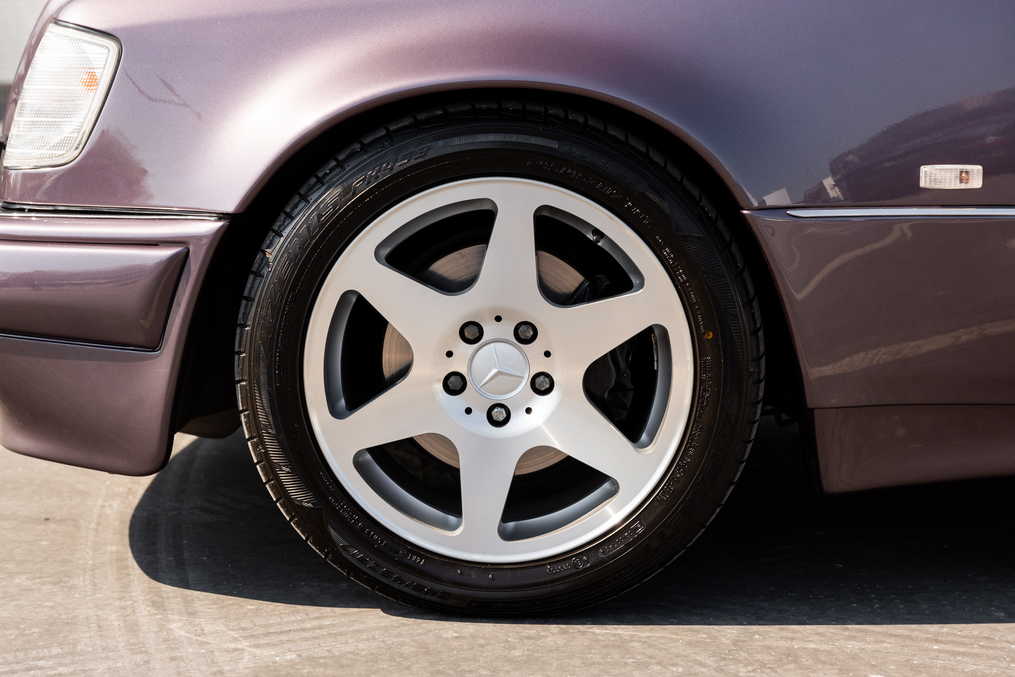 1992 MERCEDES-BENZ (W124) 500E