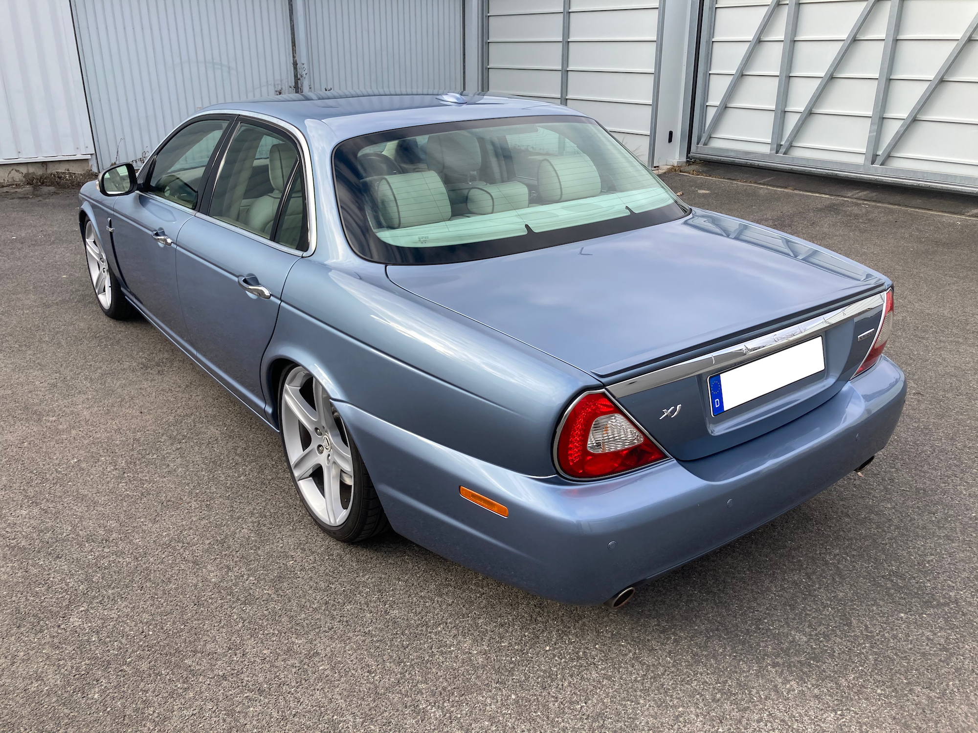2009 JAGUAR XJ SOVEREIGN for sale by auction in Bamberg, Germany