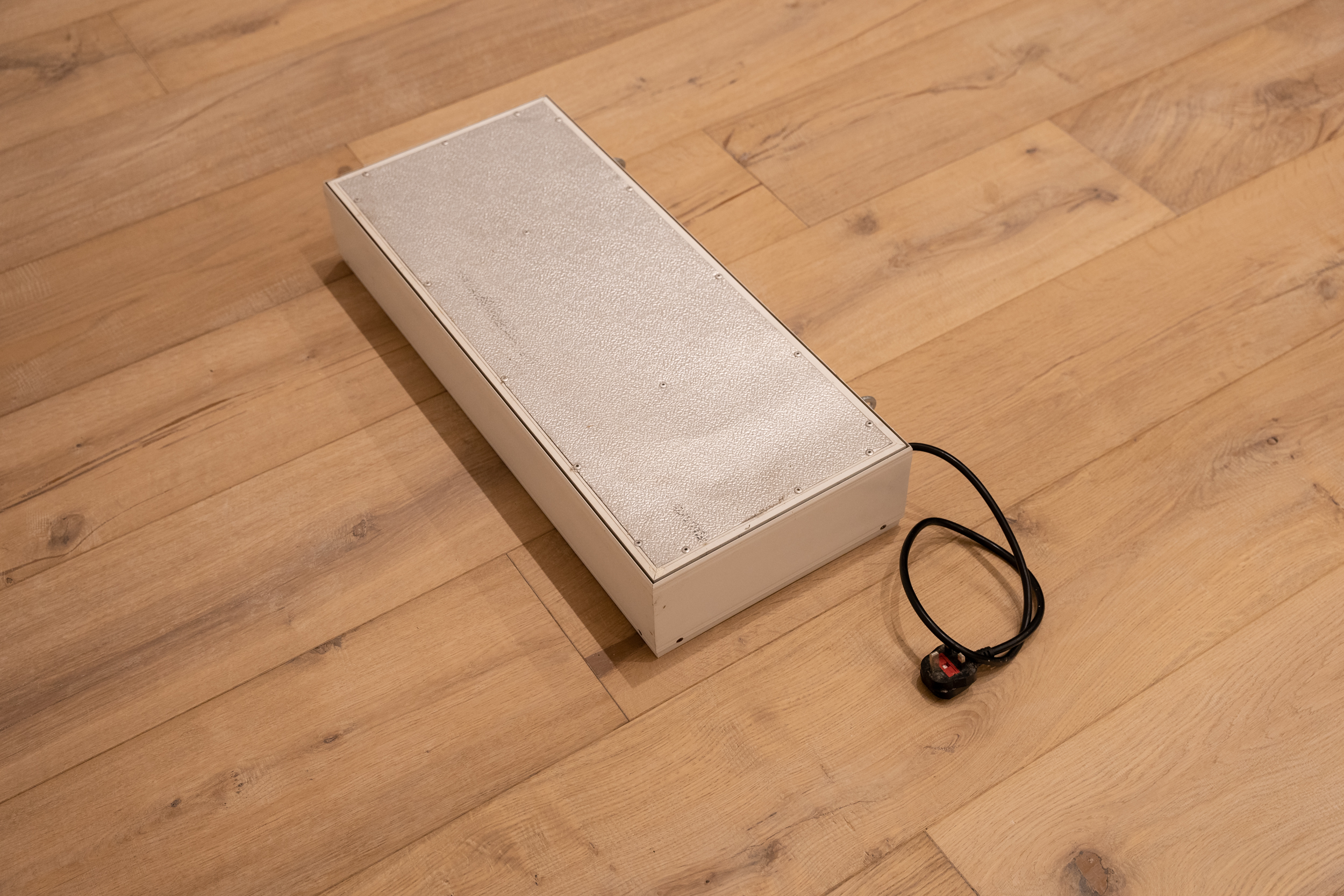 LAND ROVER ILLUMINATED ORIGINAL PARTS AND SERVICE SIGN for sale by ...