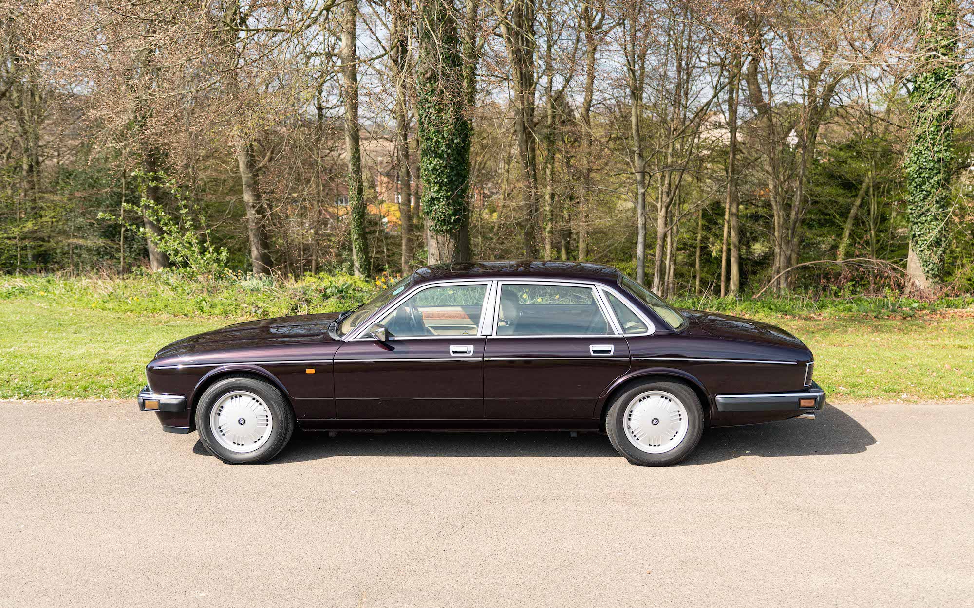 1994 DAIMLER XJ40 for sale by auction in Amersham, United Kingdom