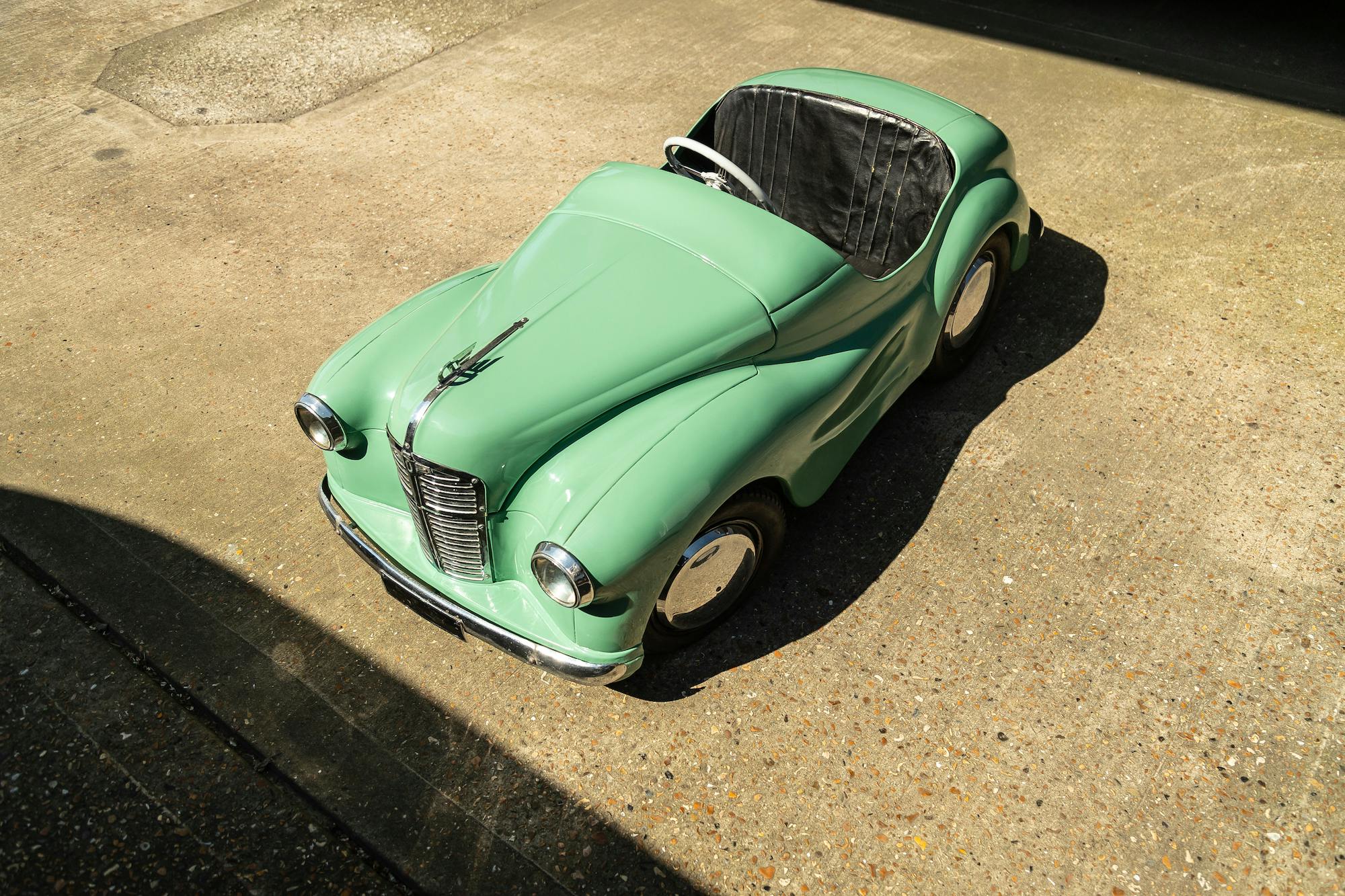 AUSTIN J40 PEDAL CAR