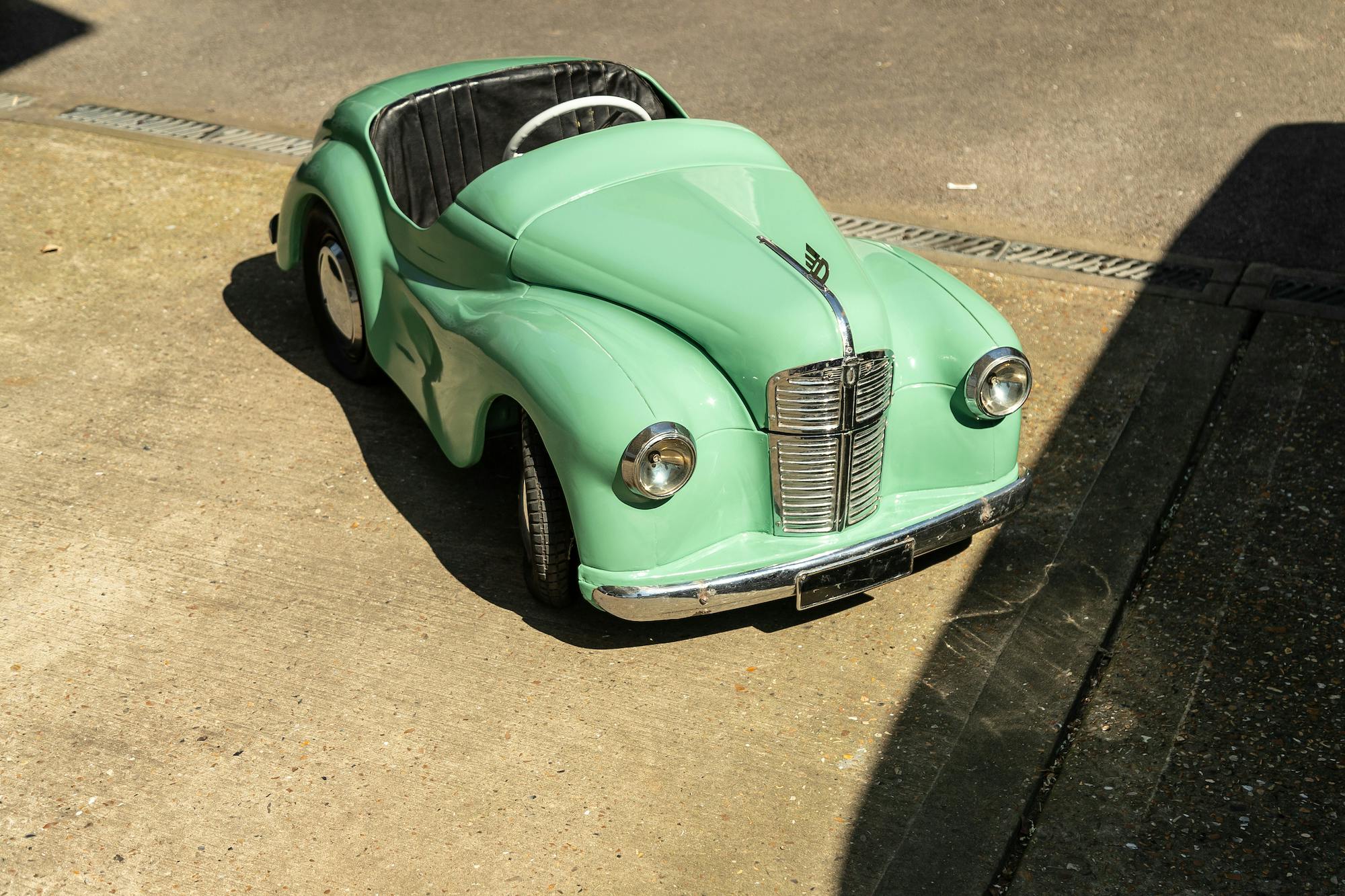 AUSTIN J40 PEDAL CAR