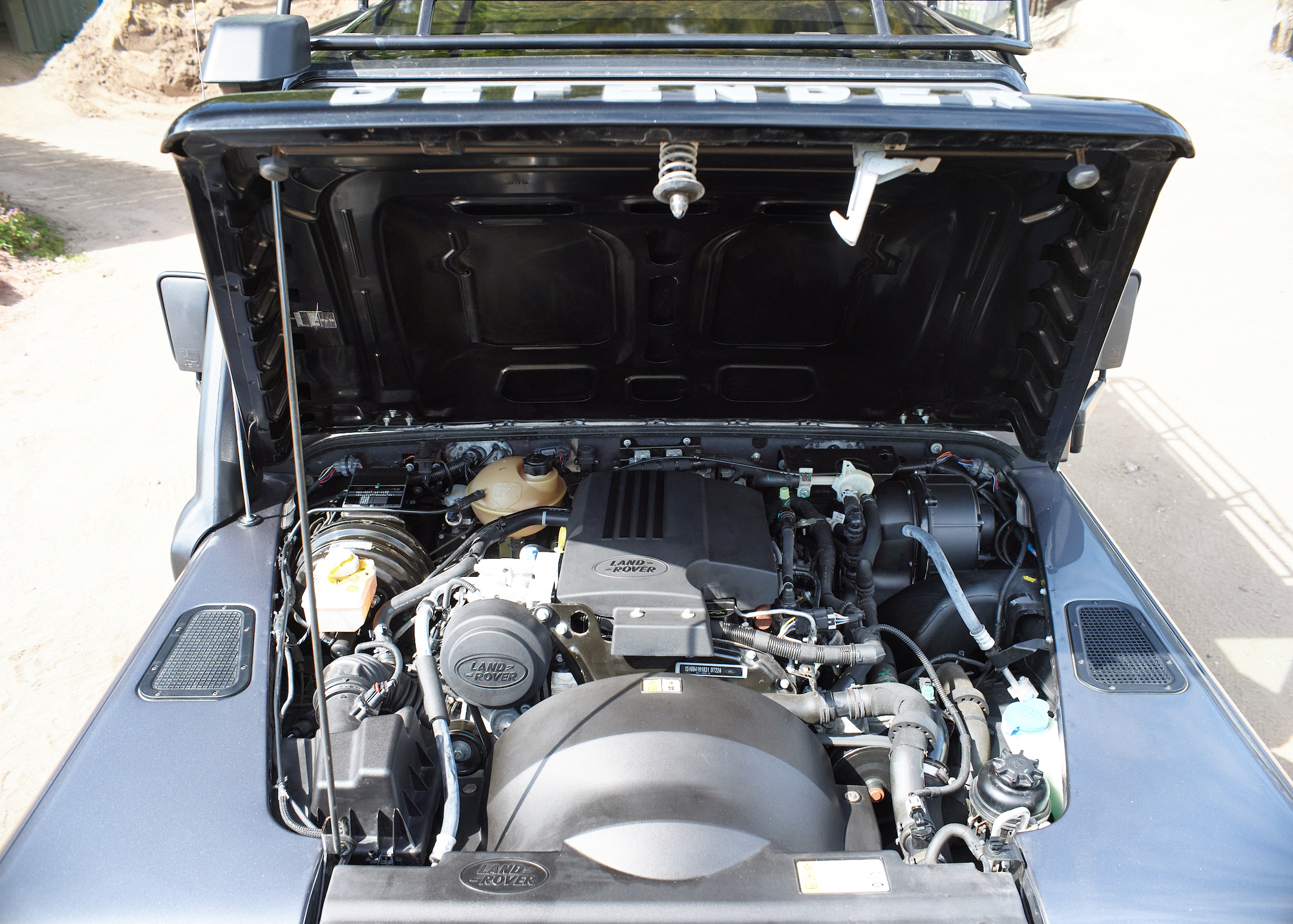 2016 LAND ROVER DEFENDER 90 ADVENTURE for sale by auction in Chigwell ...