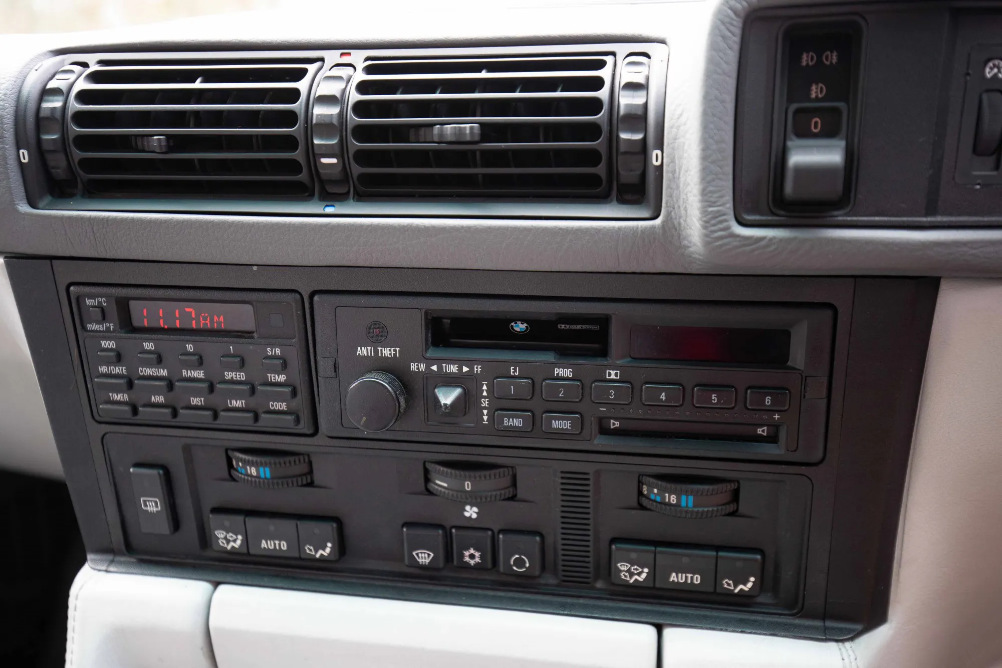 1992 BMW (E34) M5