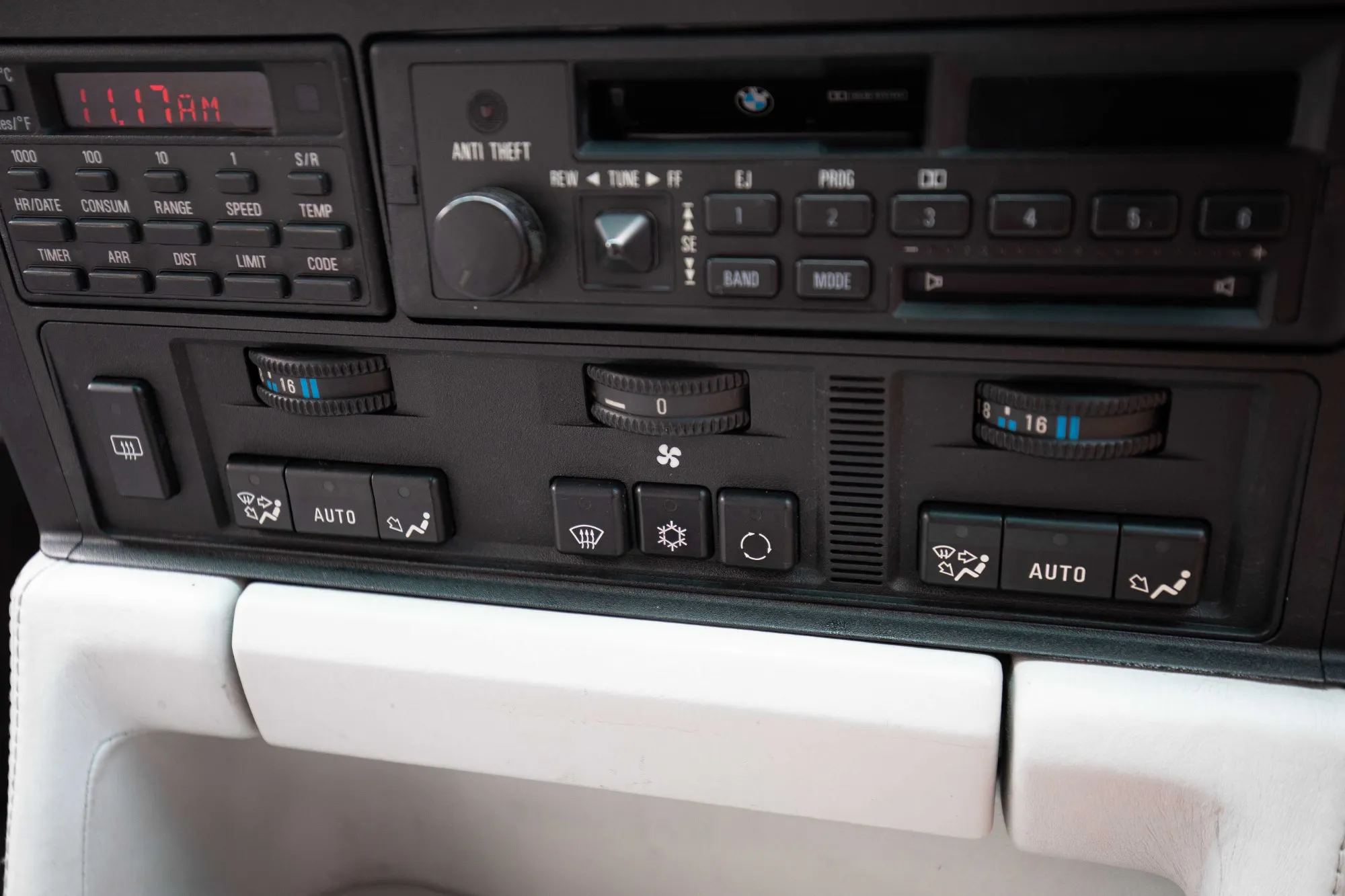 1992 BMW (E34) M5