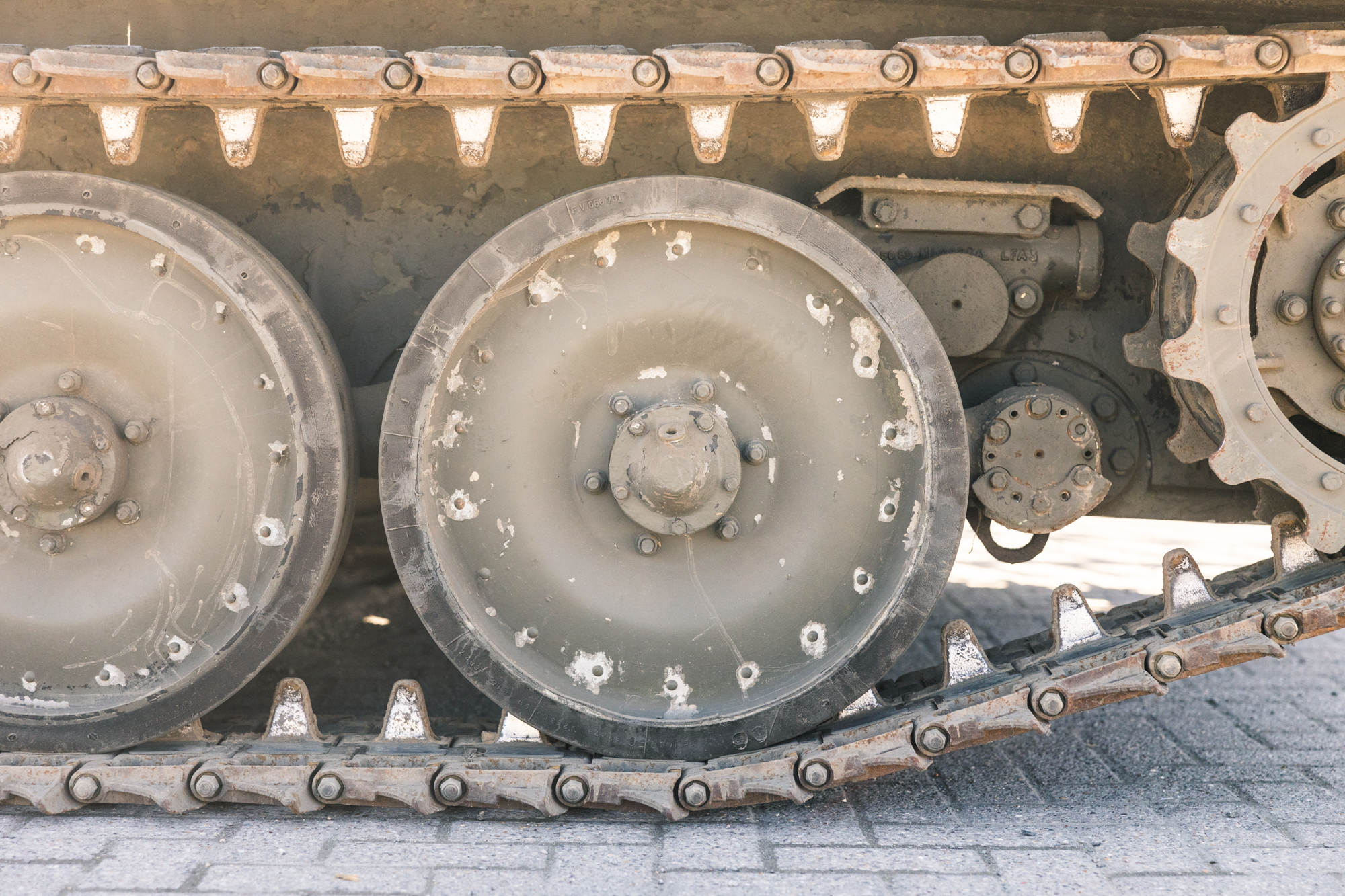 NO RESERVE: ALVIS SABRE LIGHT TANK