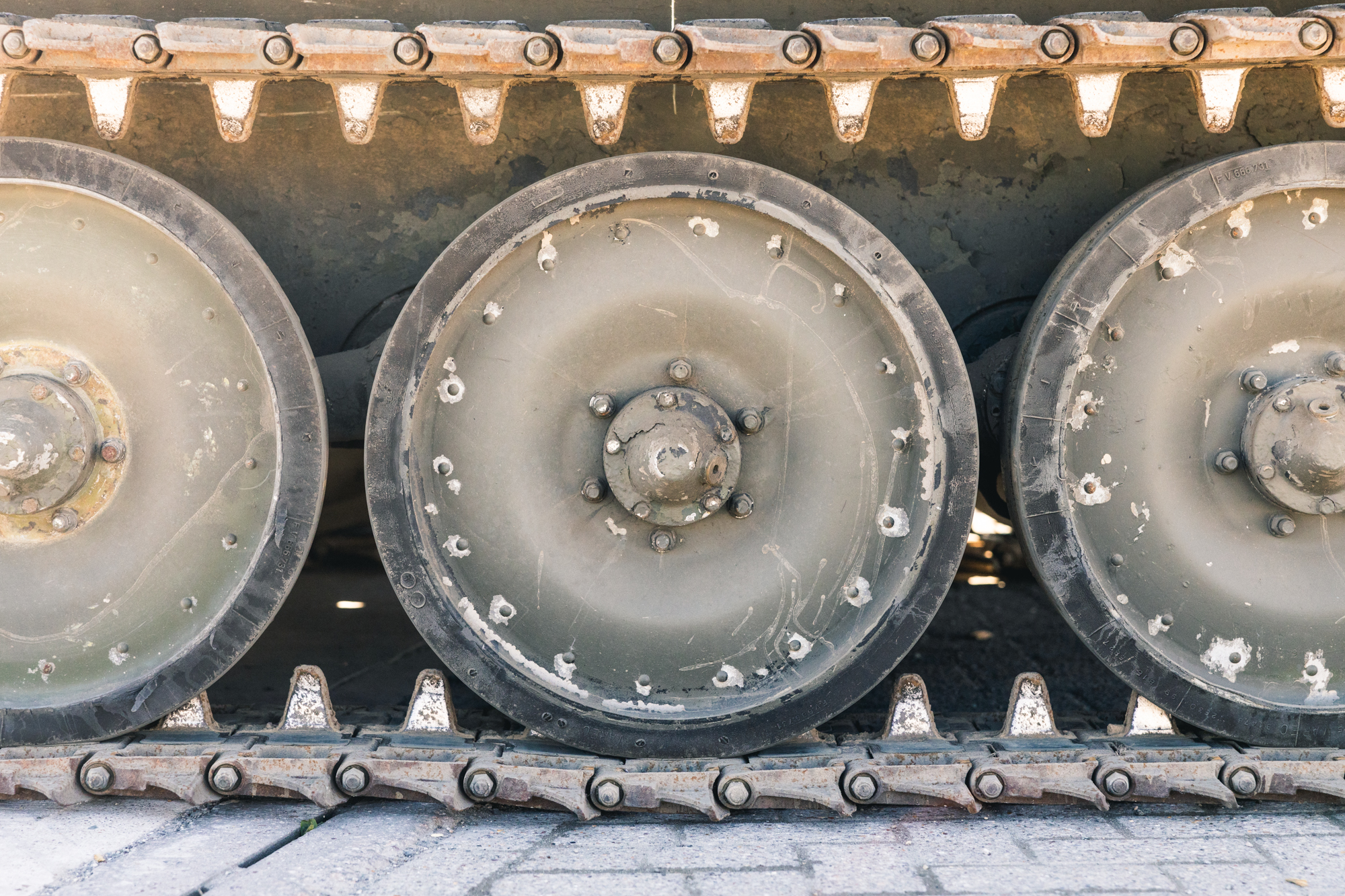 NO RESERVE: ALVIS SABRE LIGHT TANK