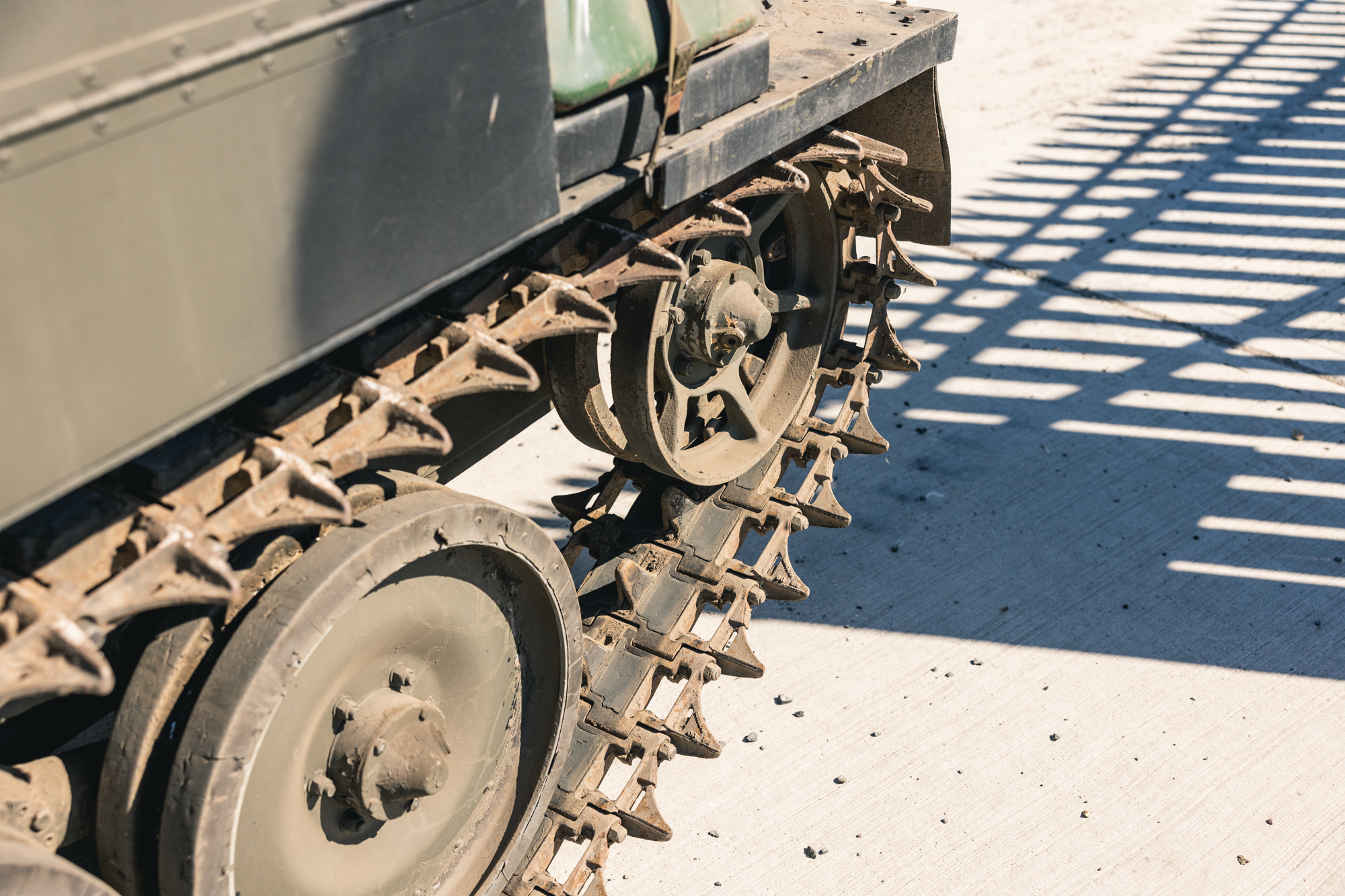 NO RESERVE: ALVIS SABRE LIGHT TANK