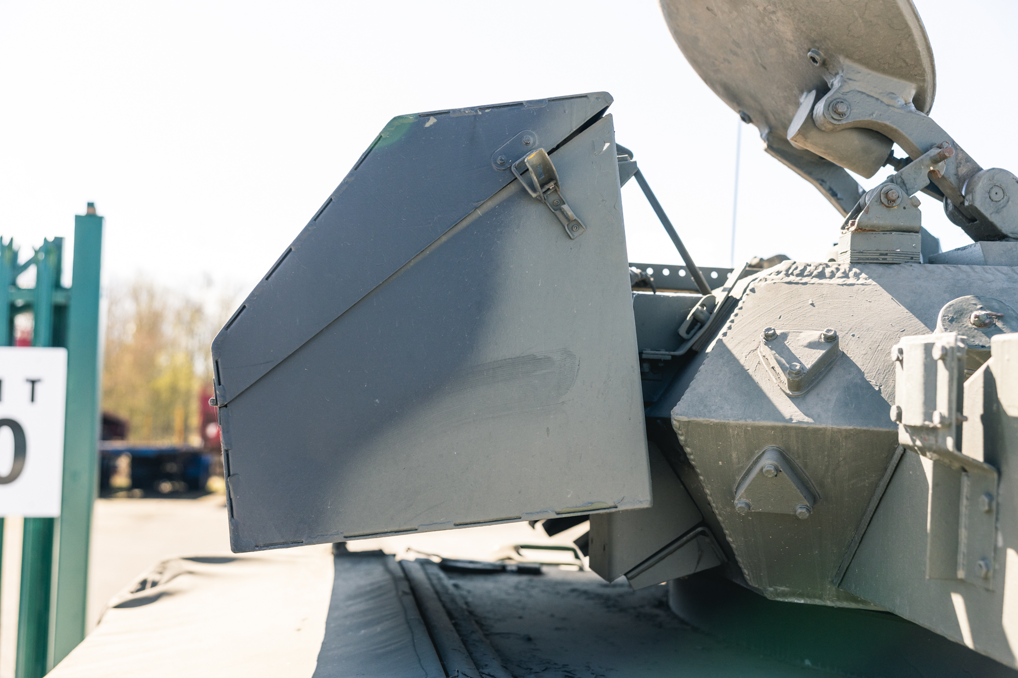 NO RESERVE: ALVIS SABRE LIGHT TANK