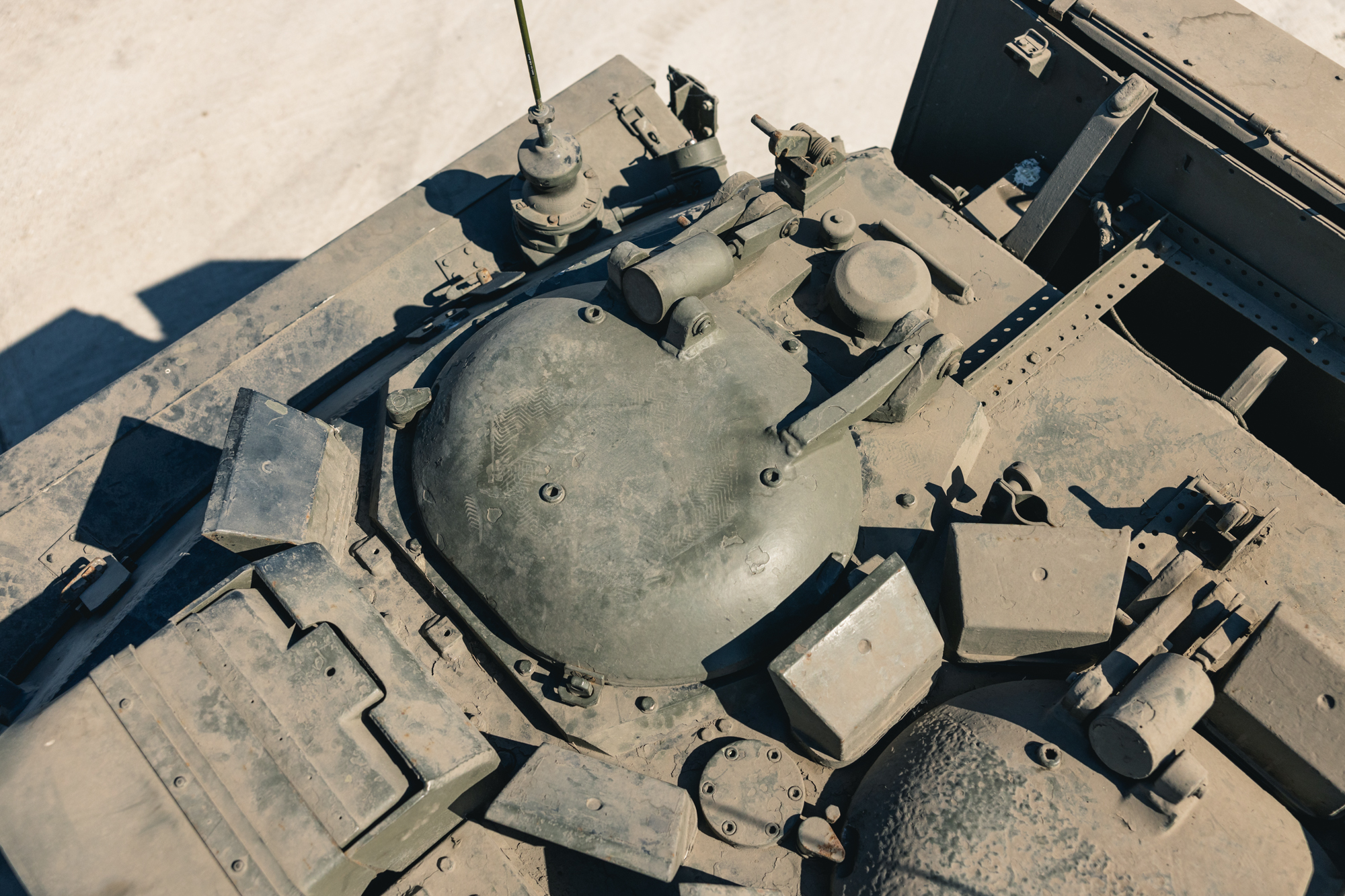 NO RESERVE: ALVIS SABRE LIGHT TANK