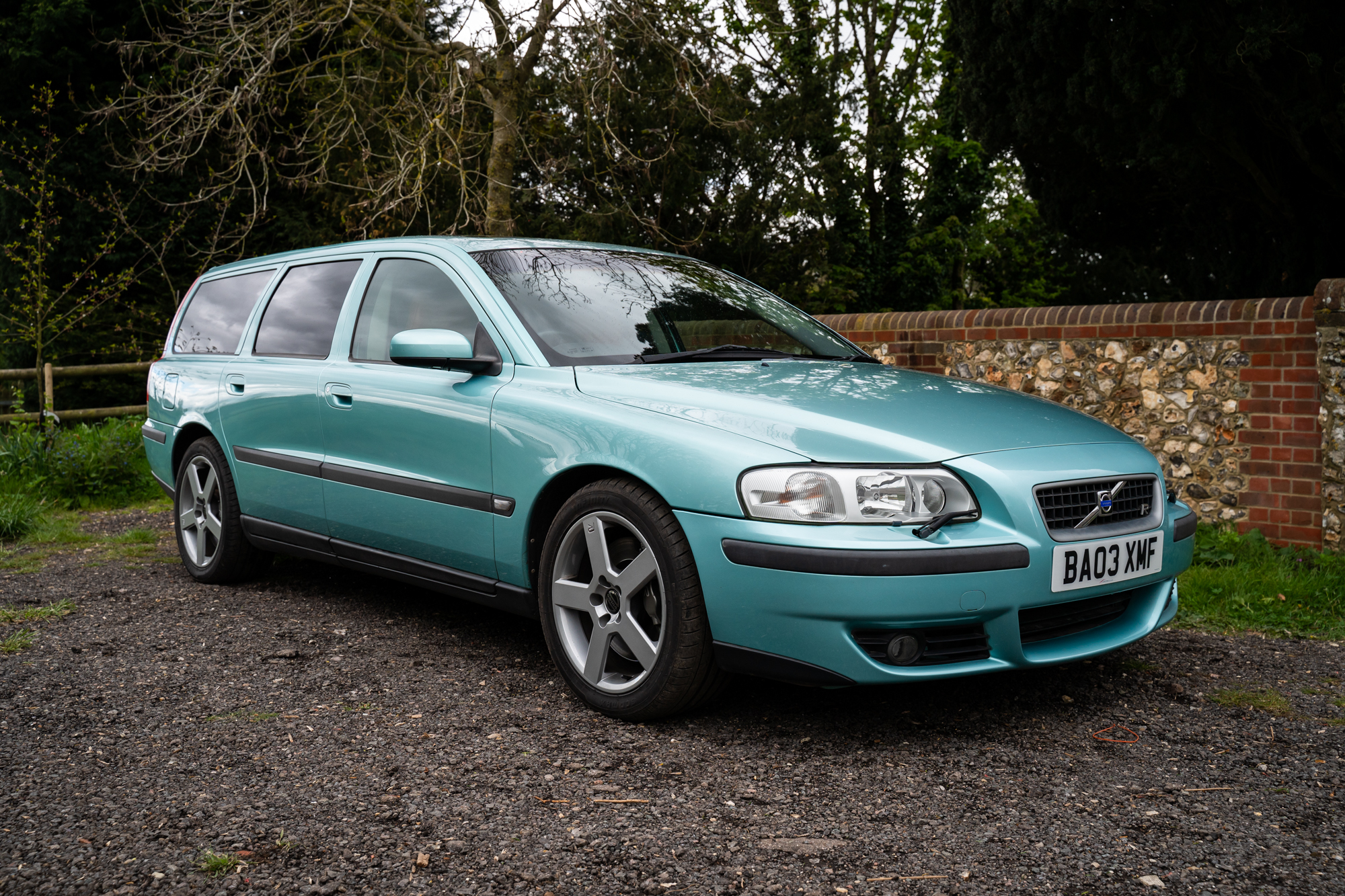 2003 VOLVO V70 R AWD