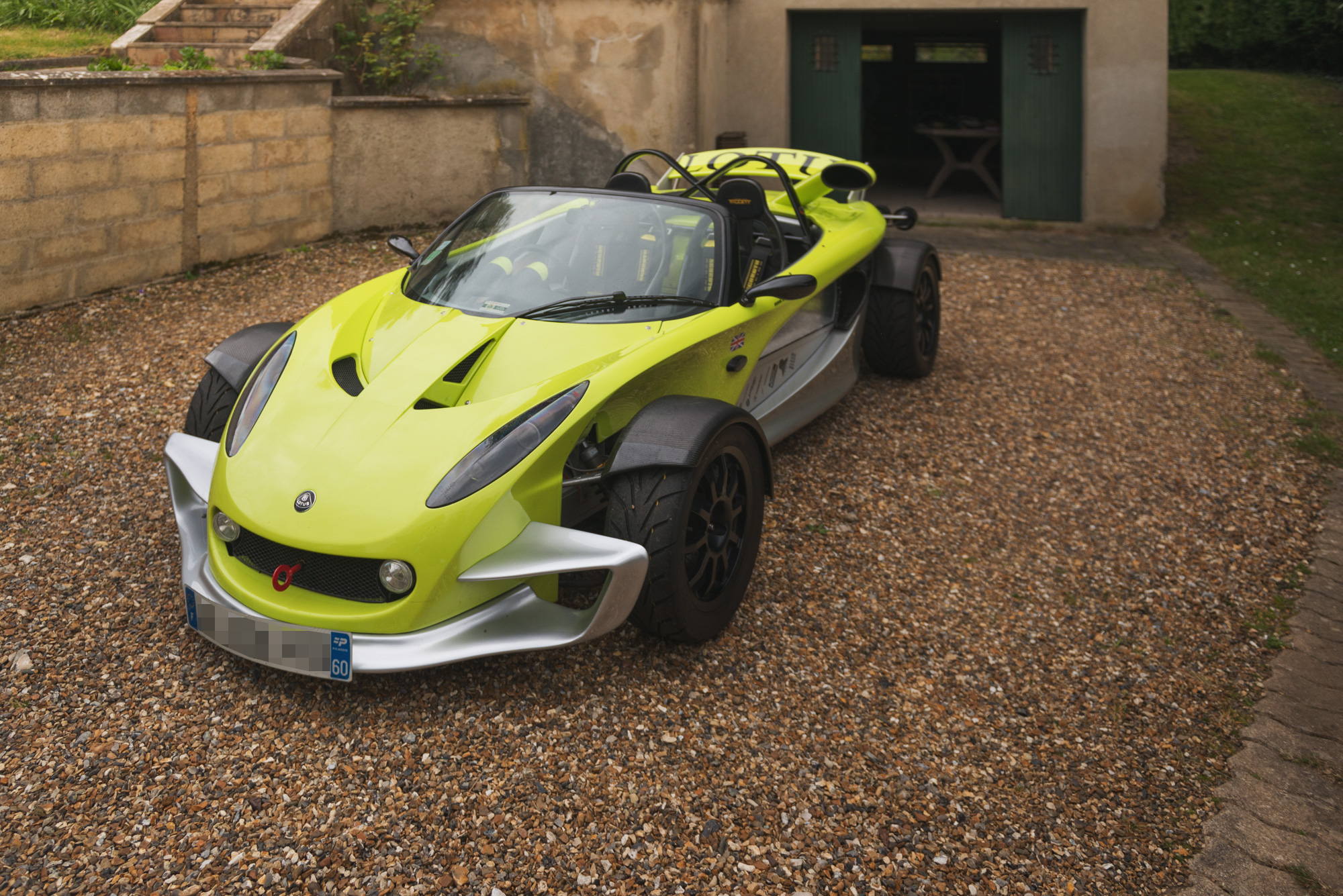 2000 LOTUS 340R for sale by auction in Beauvais, France