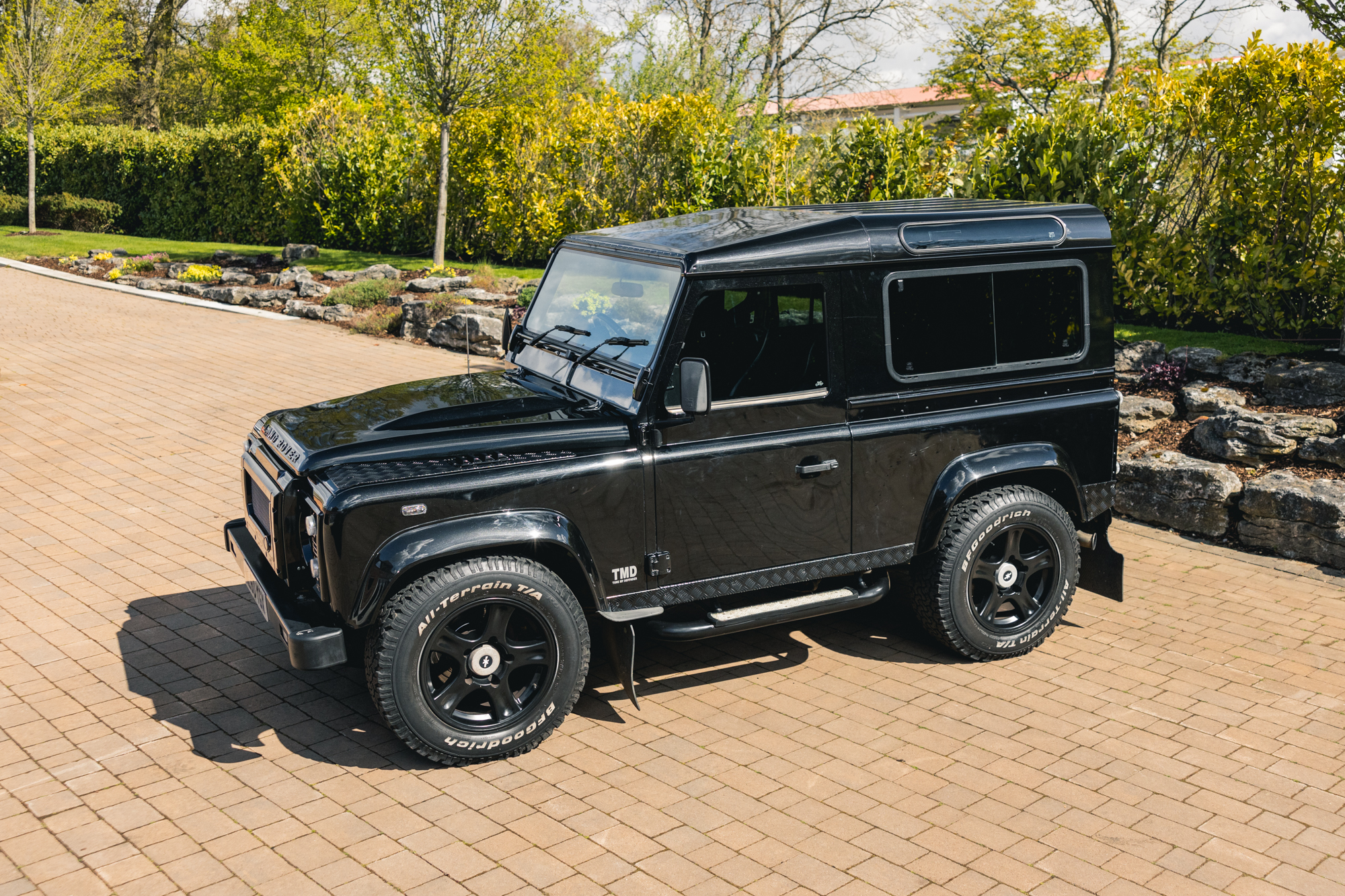 2010 LAND ROVER DEFENDER 90 XS for sale by auction in Hertfordshire ...