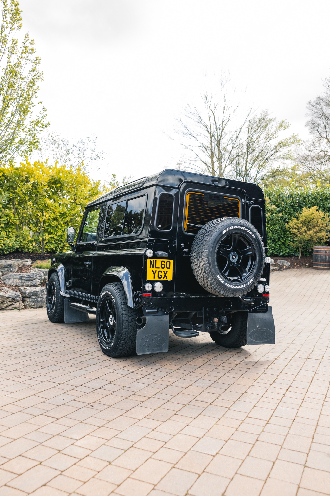 2010 LAND ROVER DEFENDER 90 XS for sale by auction in Hertfordshire ...