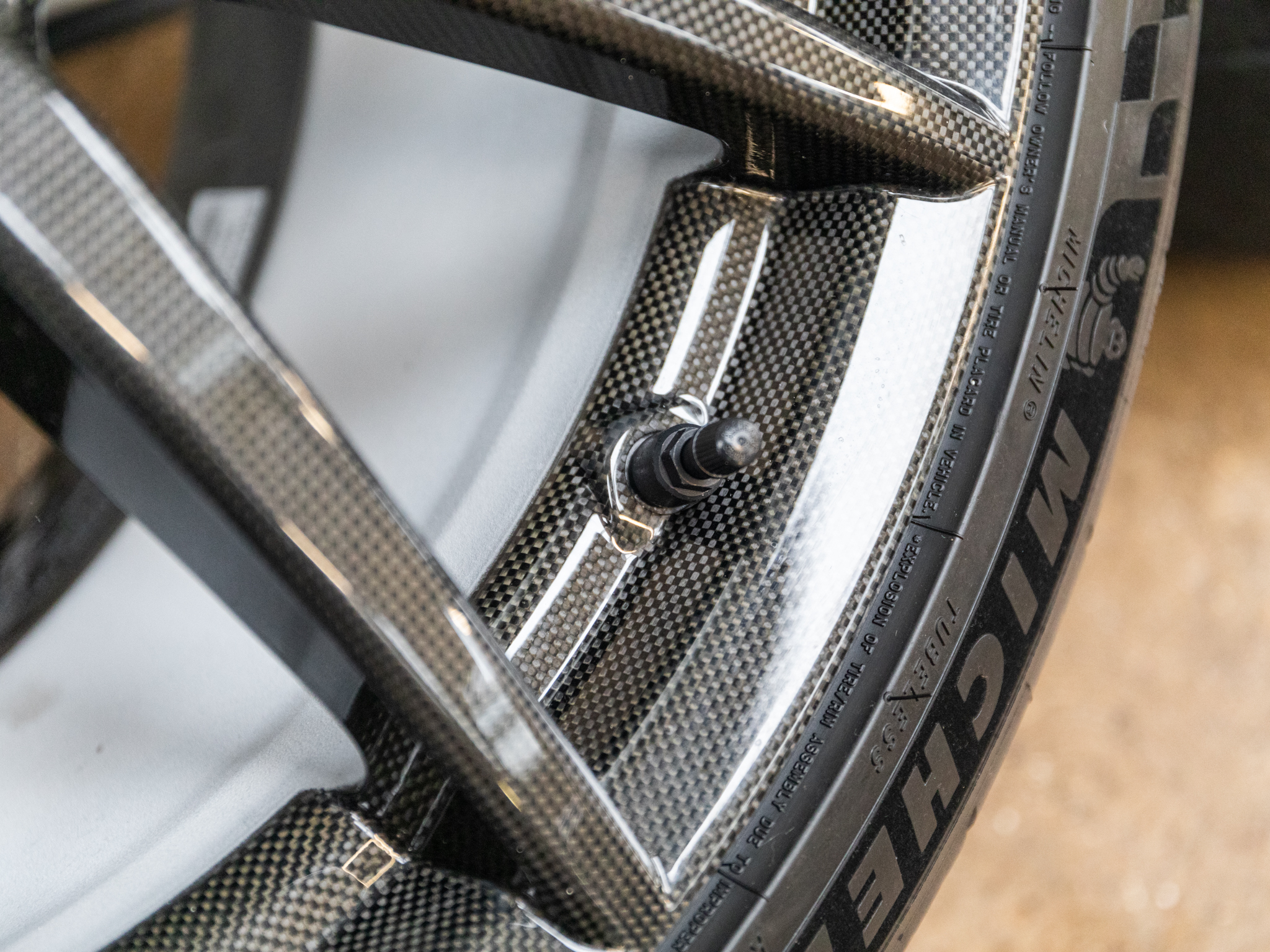 FERRARI 488 PISTA CARBON FIBRE WHEELS for sale by auction in Surrey ...