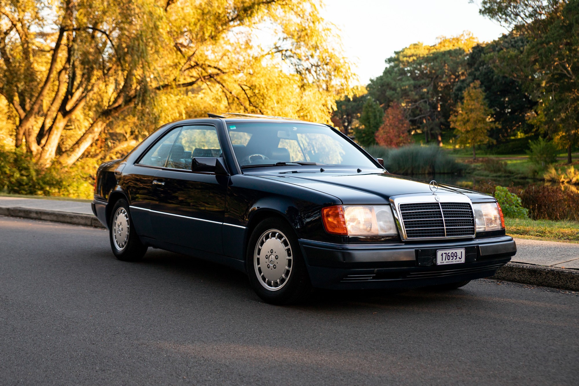 1991 MERCEDES-BENZ (W124) 300CE-24V for sale by auction in Sydney ...