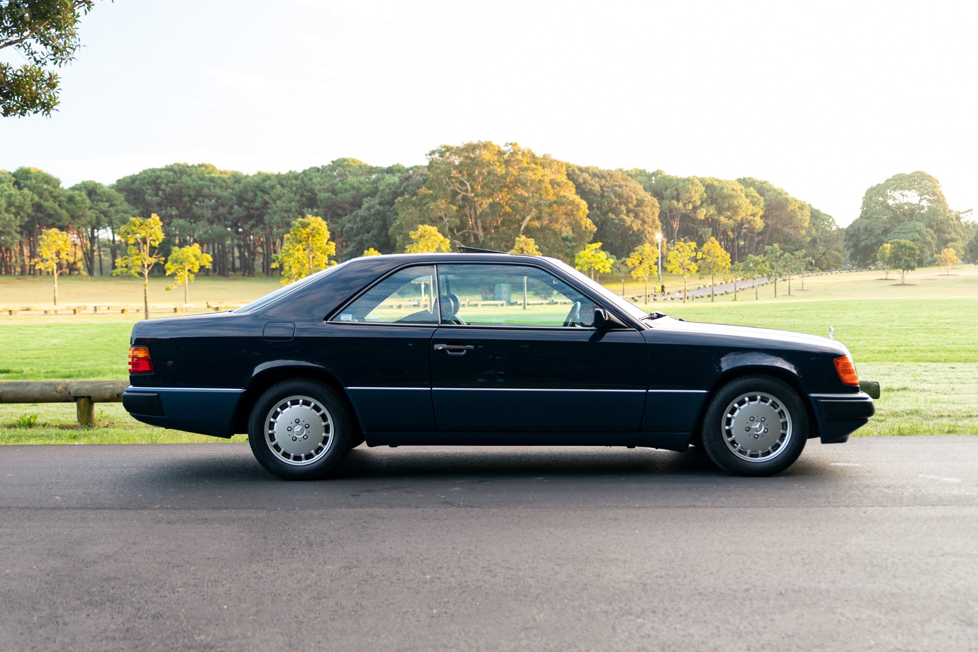1991 MERCEDES-BENZ (W124) 300CE-24V for sale by auction in Sydney ...