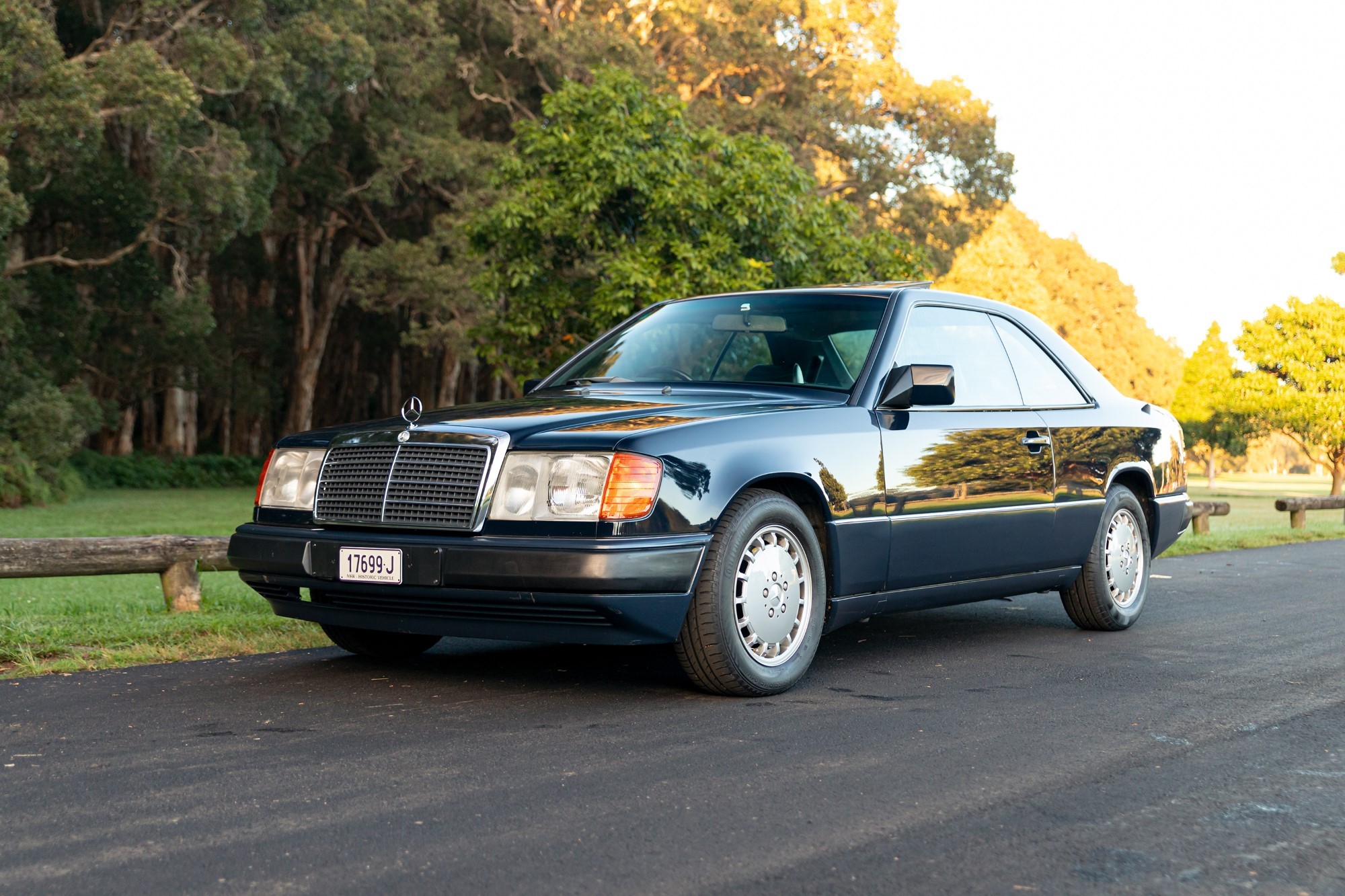 1991 MERCEDES-BENZ (W124) 300CE-24V for sale by auction in Sydney ...