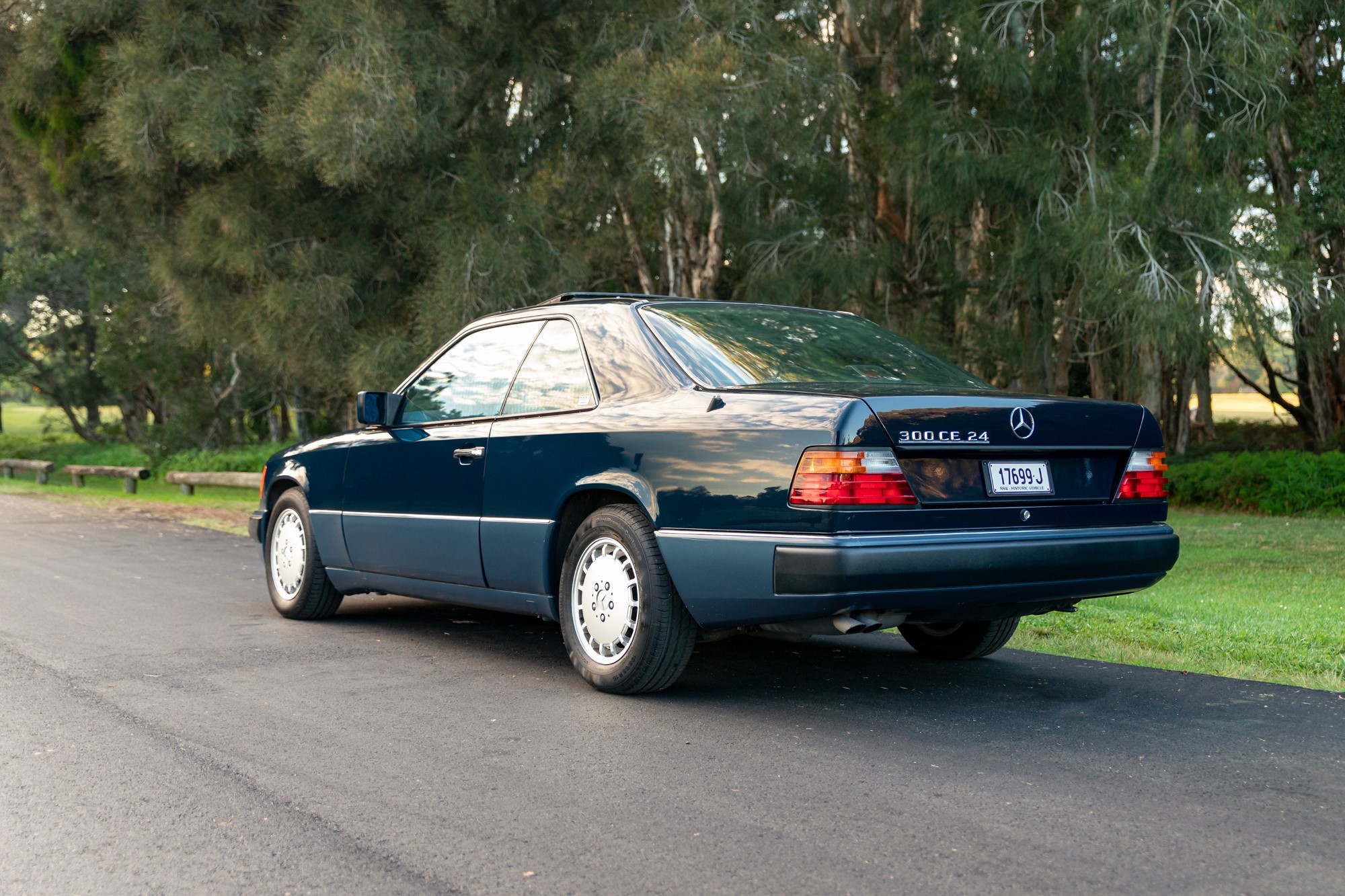 1991 MERCEDES-BENZ (W124) 300CE-24V for sale by auction in Sydney ...