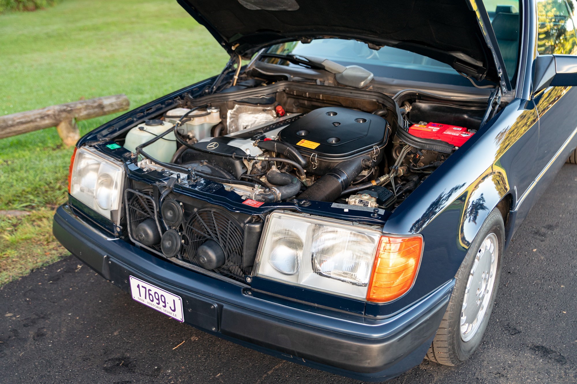 1991 MERCEDES-BENZ (W124) 300CE-24V for sale by auction in Sydney ...