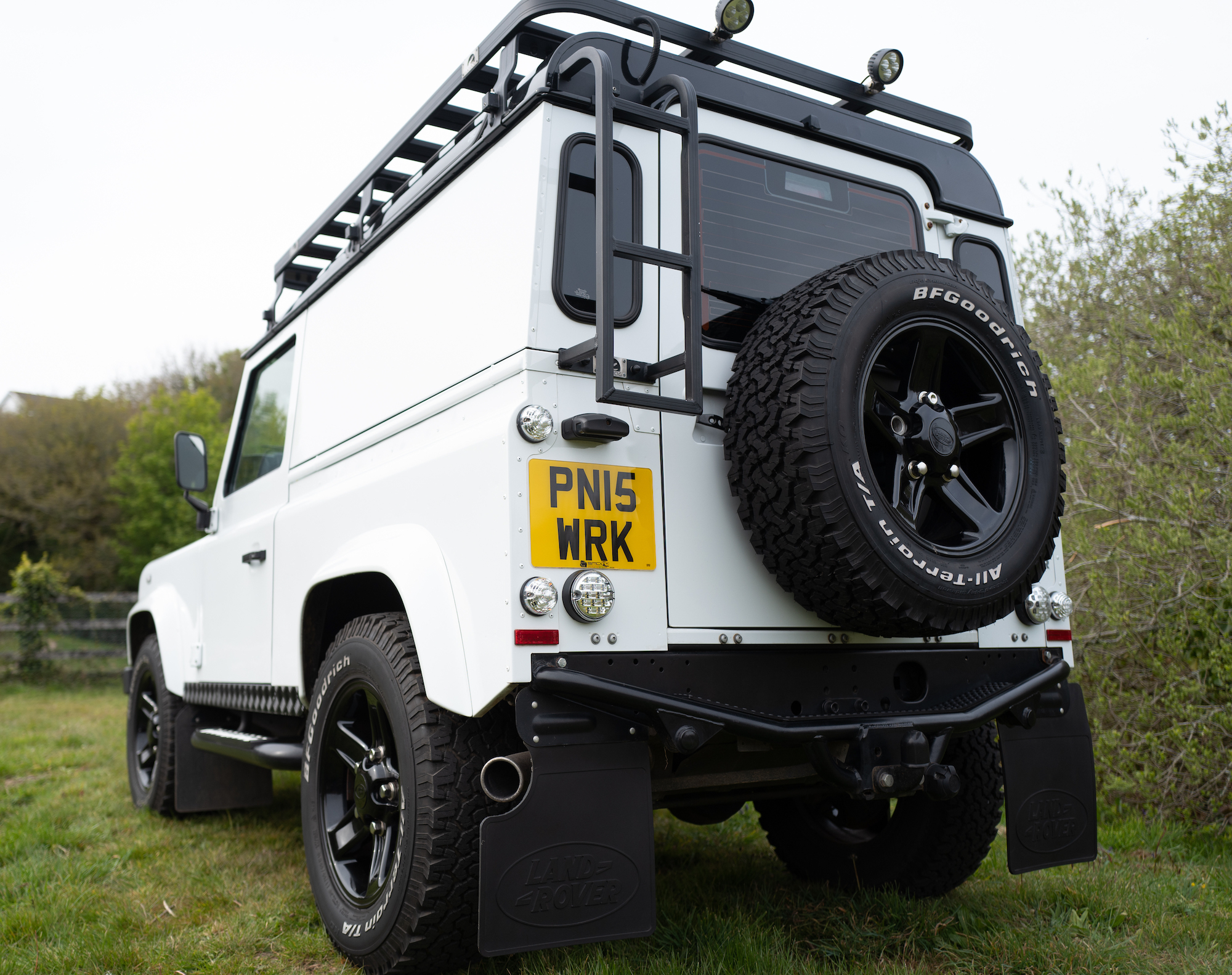 2015 LAND ROVER DEFENDER 90 XS -OVERLAND ARCTIC