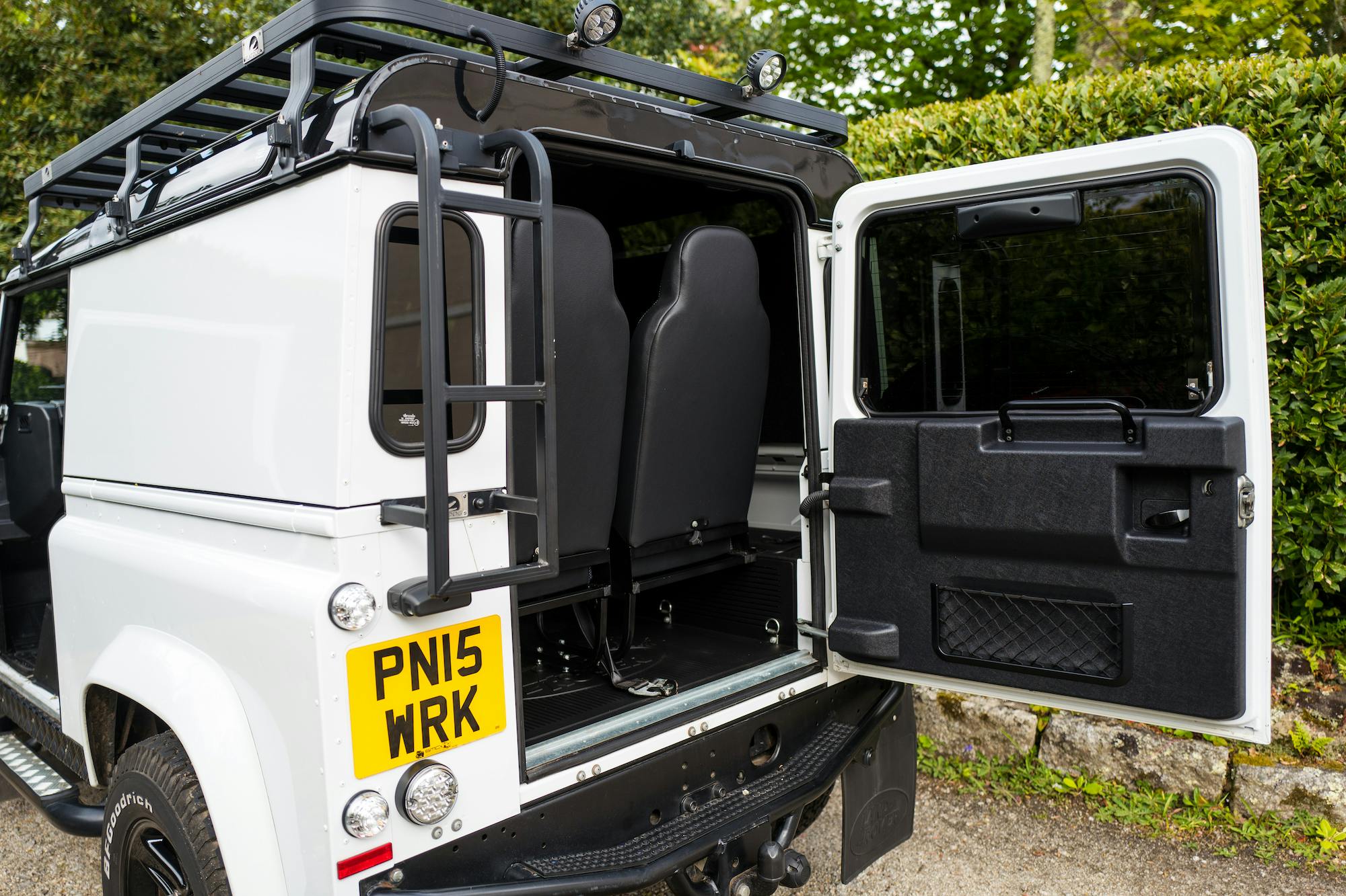 2015 LAND ROVER DEFENDER 90 XS -OVERLAND ARCTIC