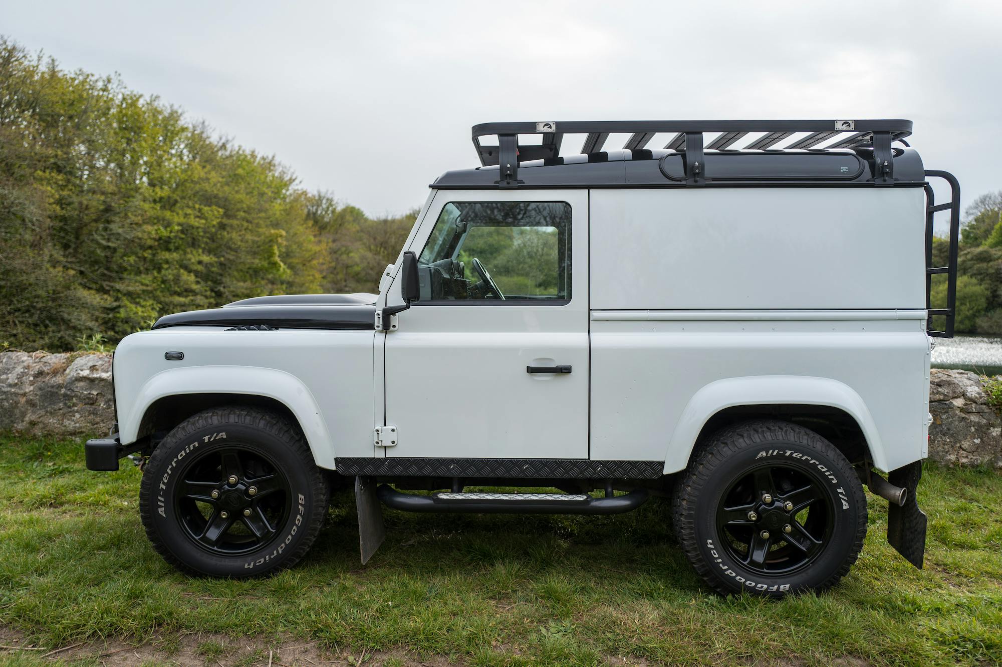 2015 LAND ROVER DEFENDER 90 XS -OVERLAND ARCTIC