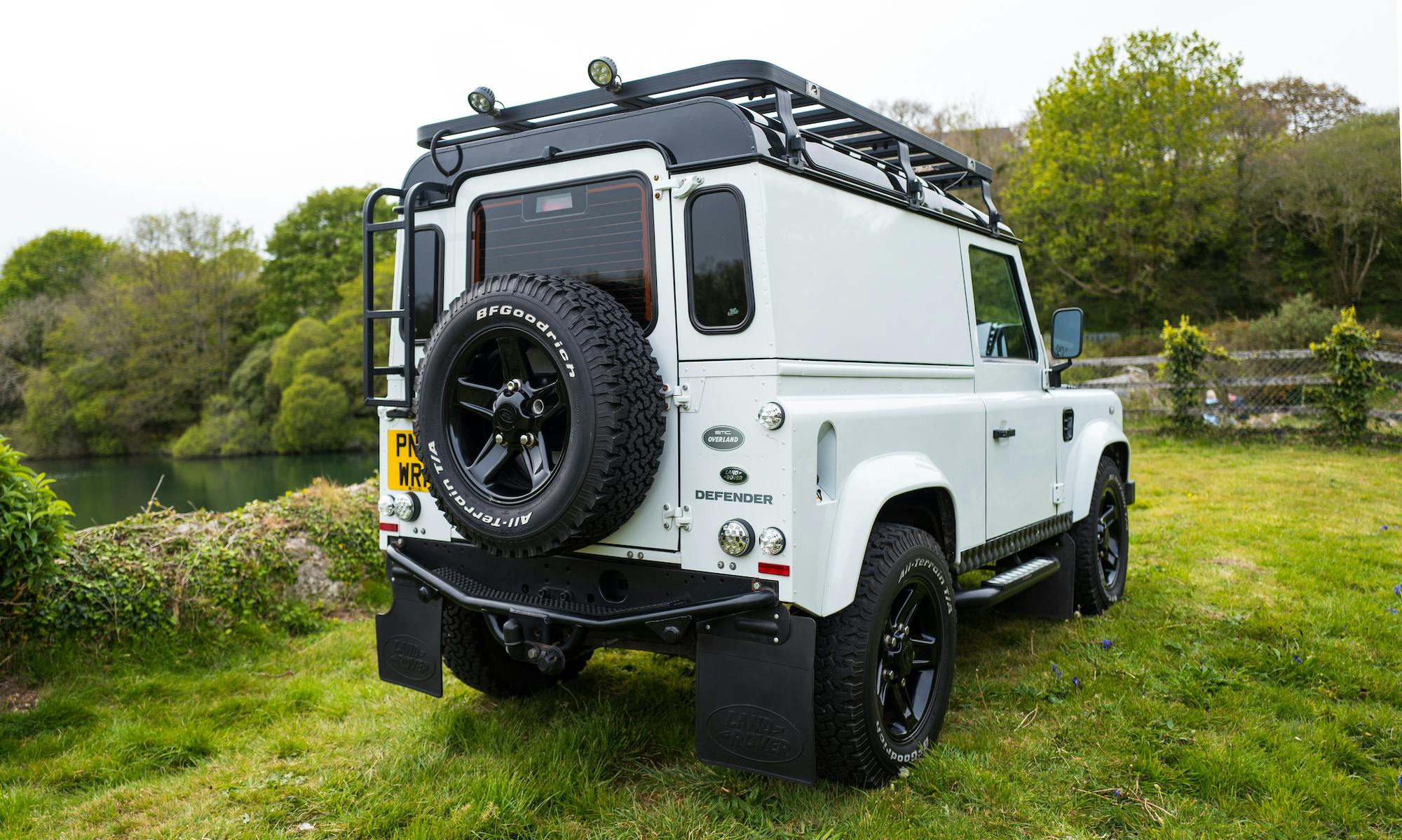 2015 LAND ROVER DEFENDER 90 XS -OVERLAND ARCTIC
