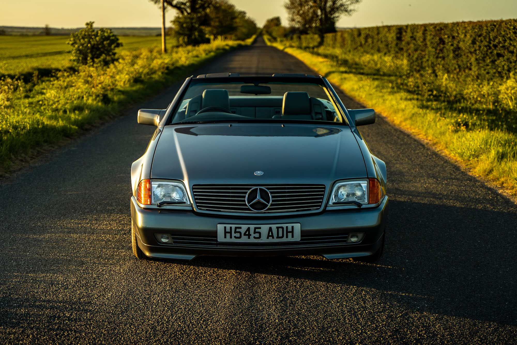 1990 MERCEDES-BENZ (R129) 500SL - 42,750 miles for sale by auction in ...
