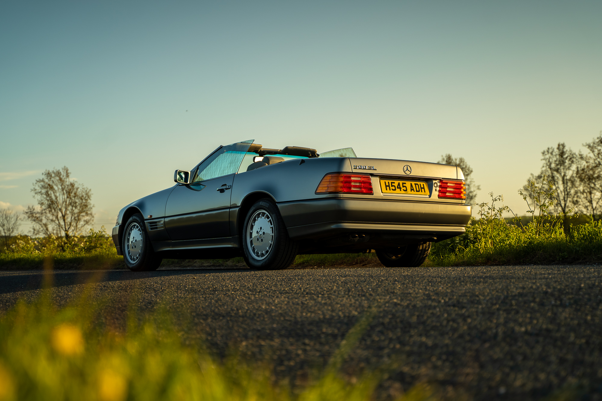 1990 MERCEDES-BENZ (R129) 500SL - 42,750 miles for sale by auction in ...