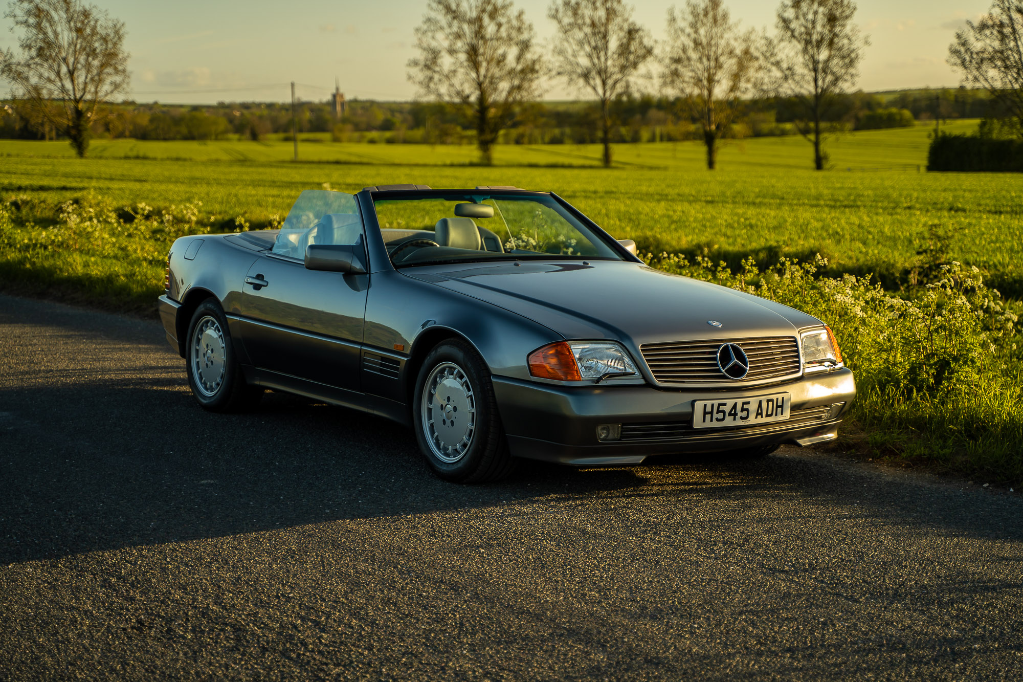 1990 MERCEDES-BENZ (R129) 500SL - 42,750 miles for sale by auction in ...