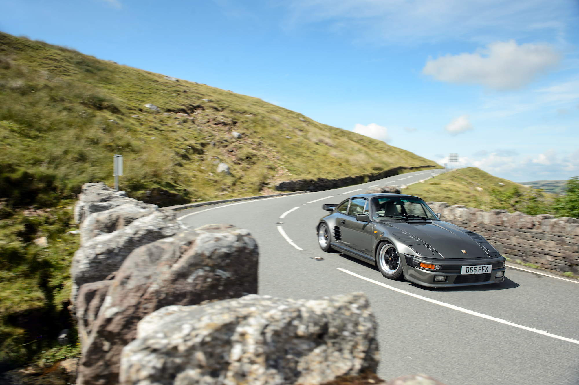 1986 PORSCHE 911 (930) TURBO 'FLACHBAU' CONVERSION