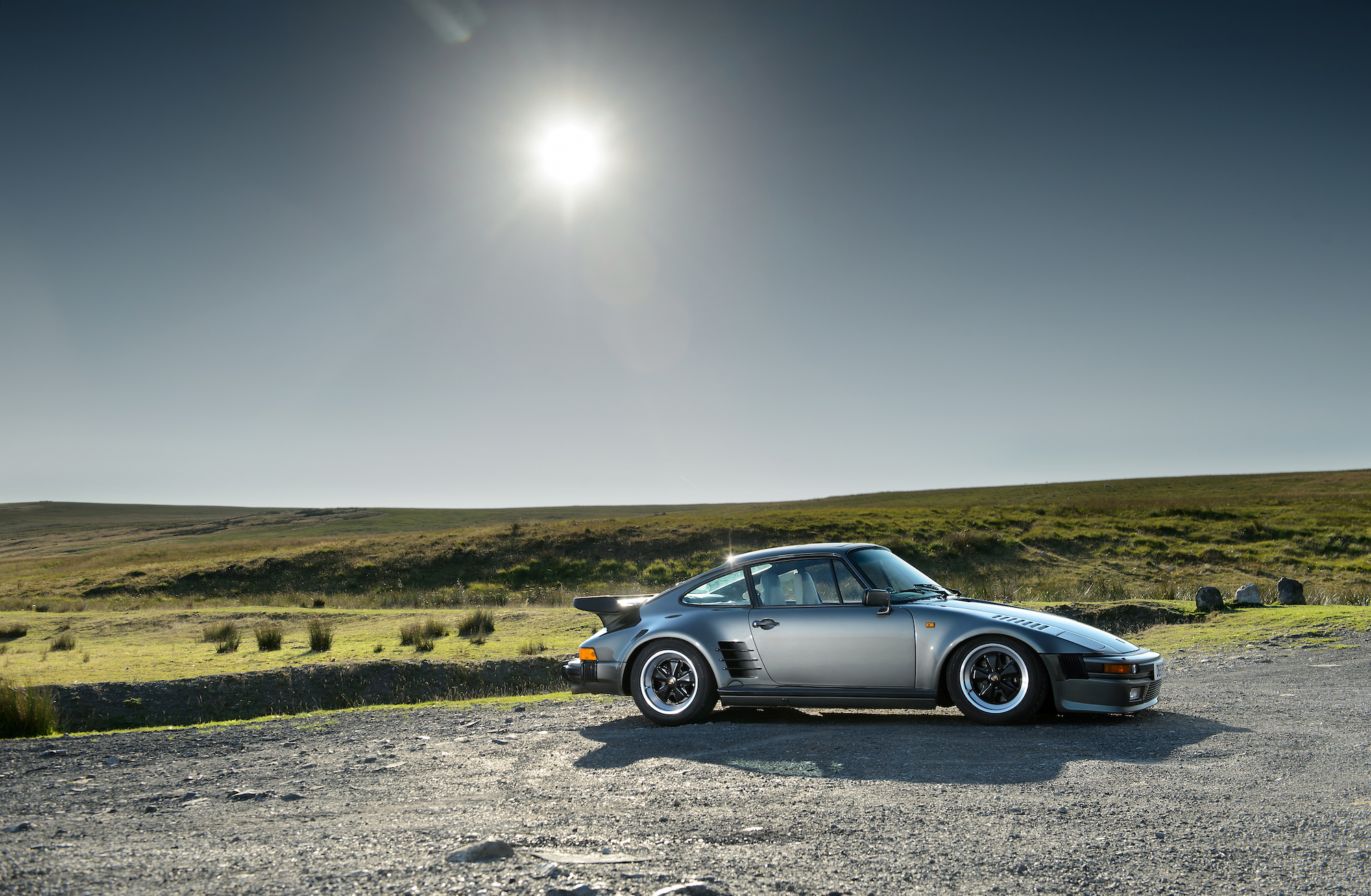 1986 PORSCHE 911 (930) TURBO 'FLACHBAU' CONVERSION