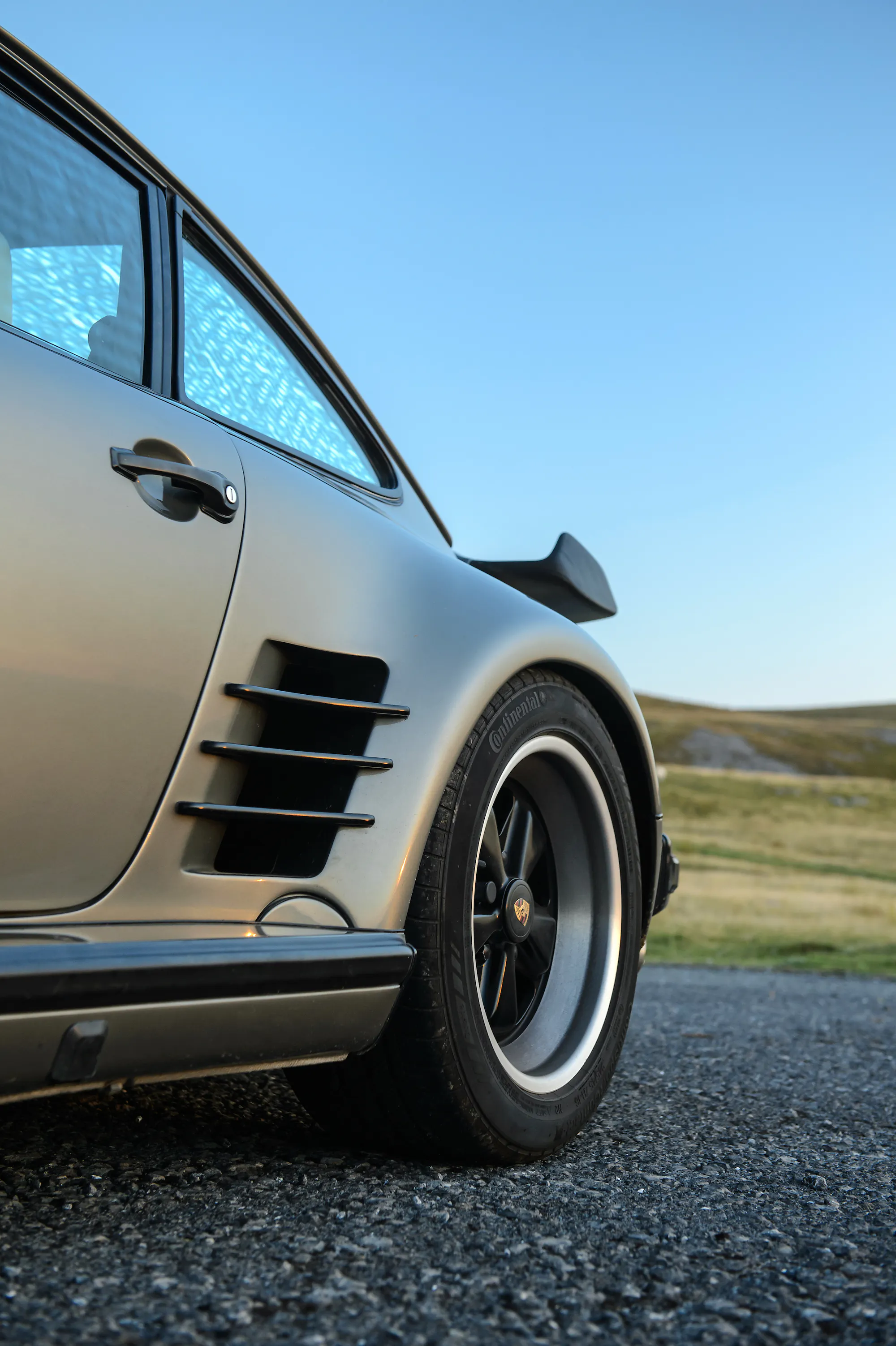 1986 PORSCHE 911 (930) TURBO 'FLACHBAU' CONVERSION