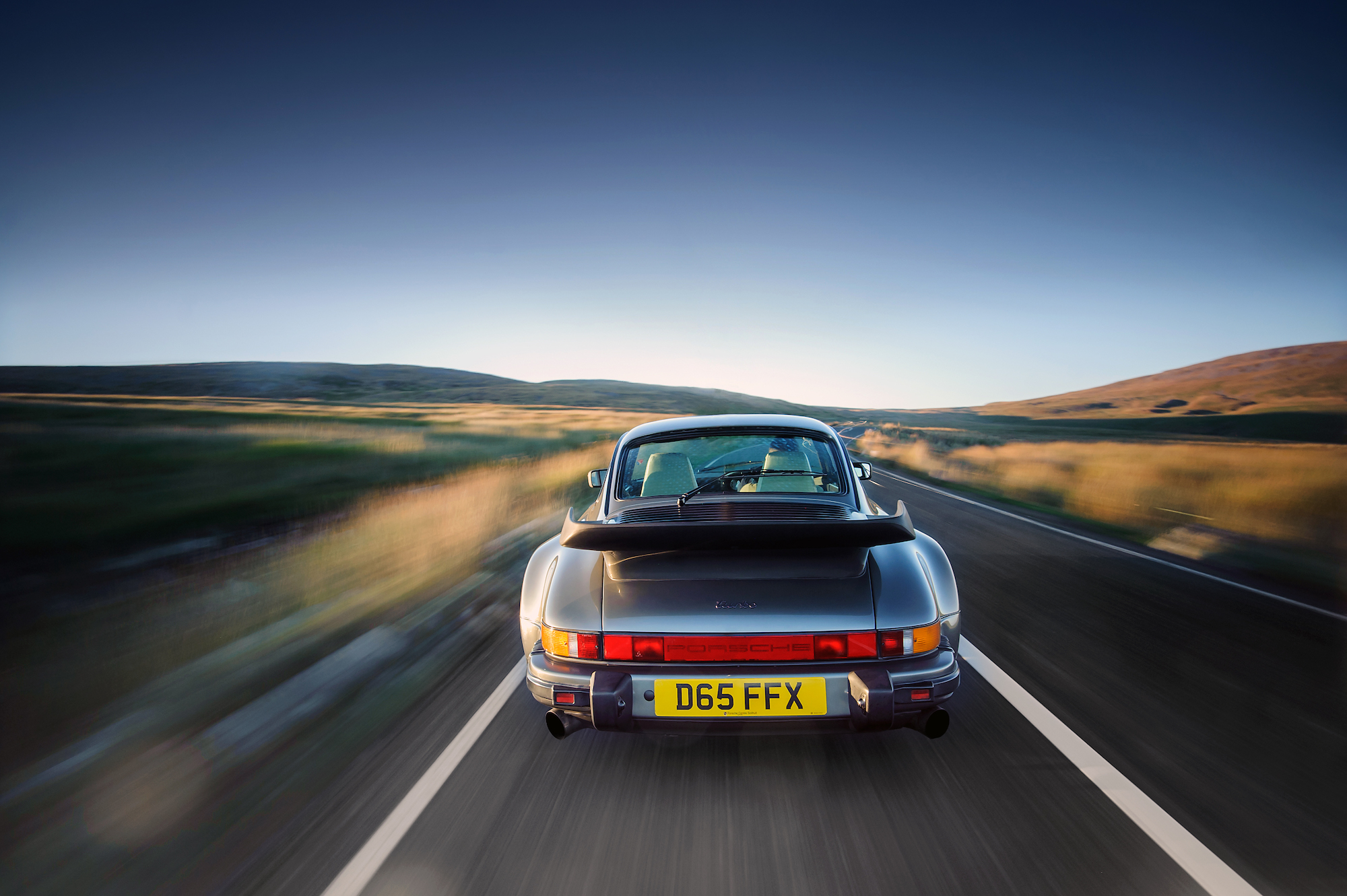 1986 PORSCHE 911 (930) TURBO 'FLACHBAU' CONVERSION