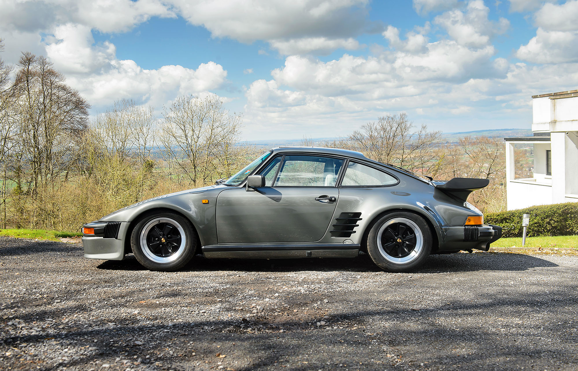 1986 PORSCHE 911 (930) TURBO 'FLACHBAU' CONVERSION