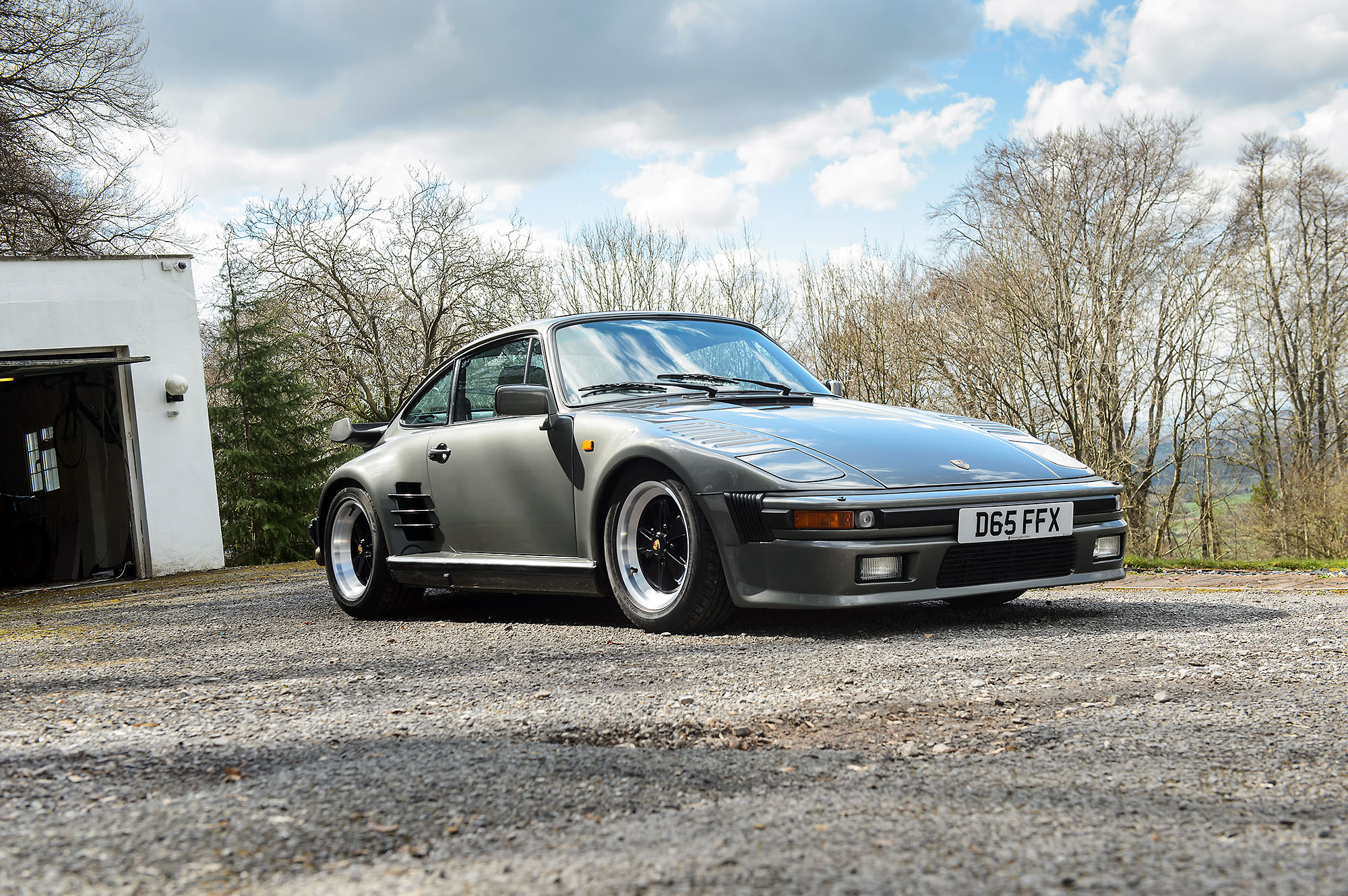 1986 PORSCHE 911 (930) TURBO 'FLACHBAU' CONVERSION