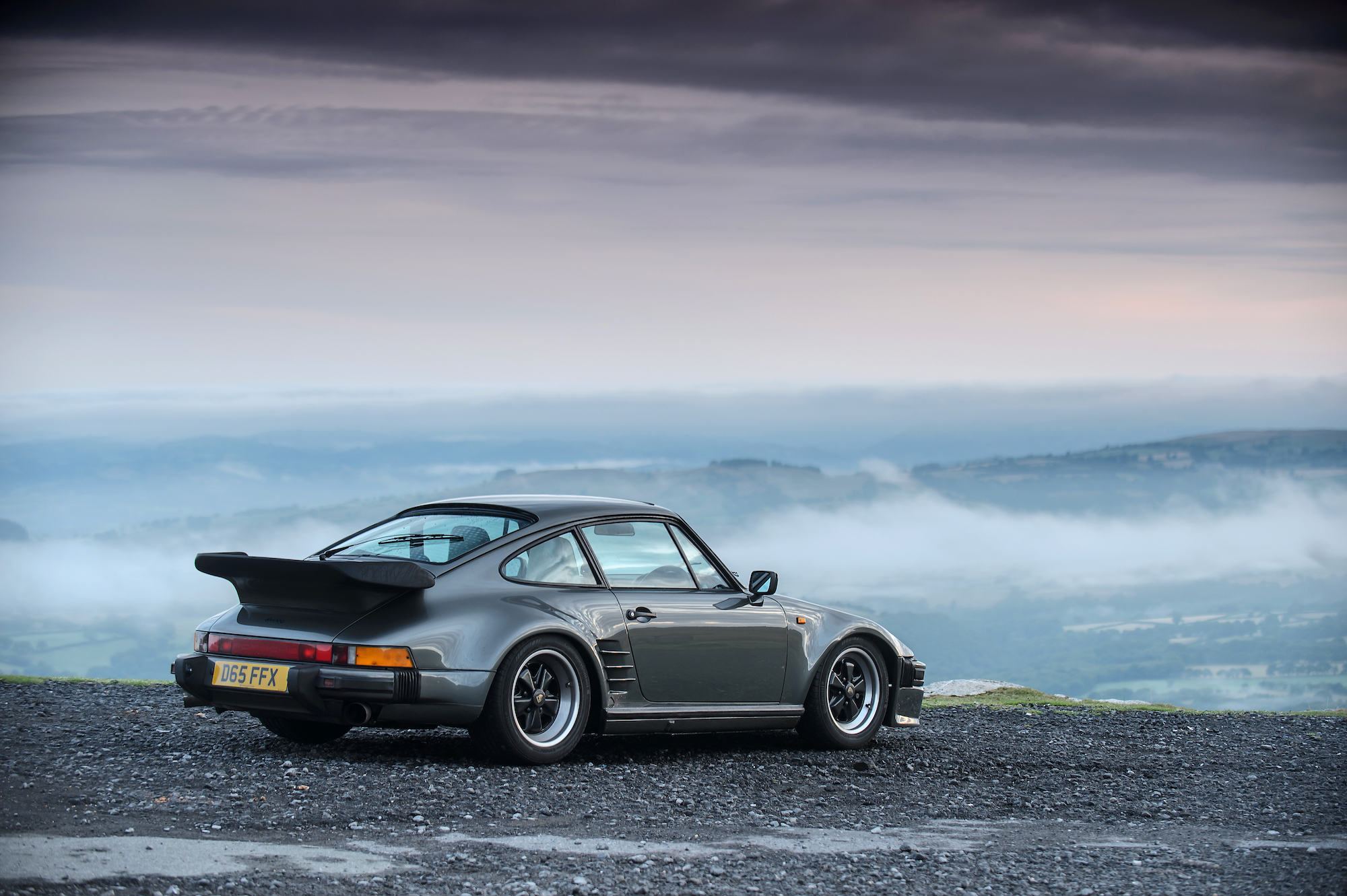 1986 PORSCHE 911 (930) TURBO 'FLACHBAU' CONVERSION