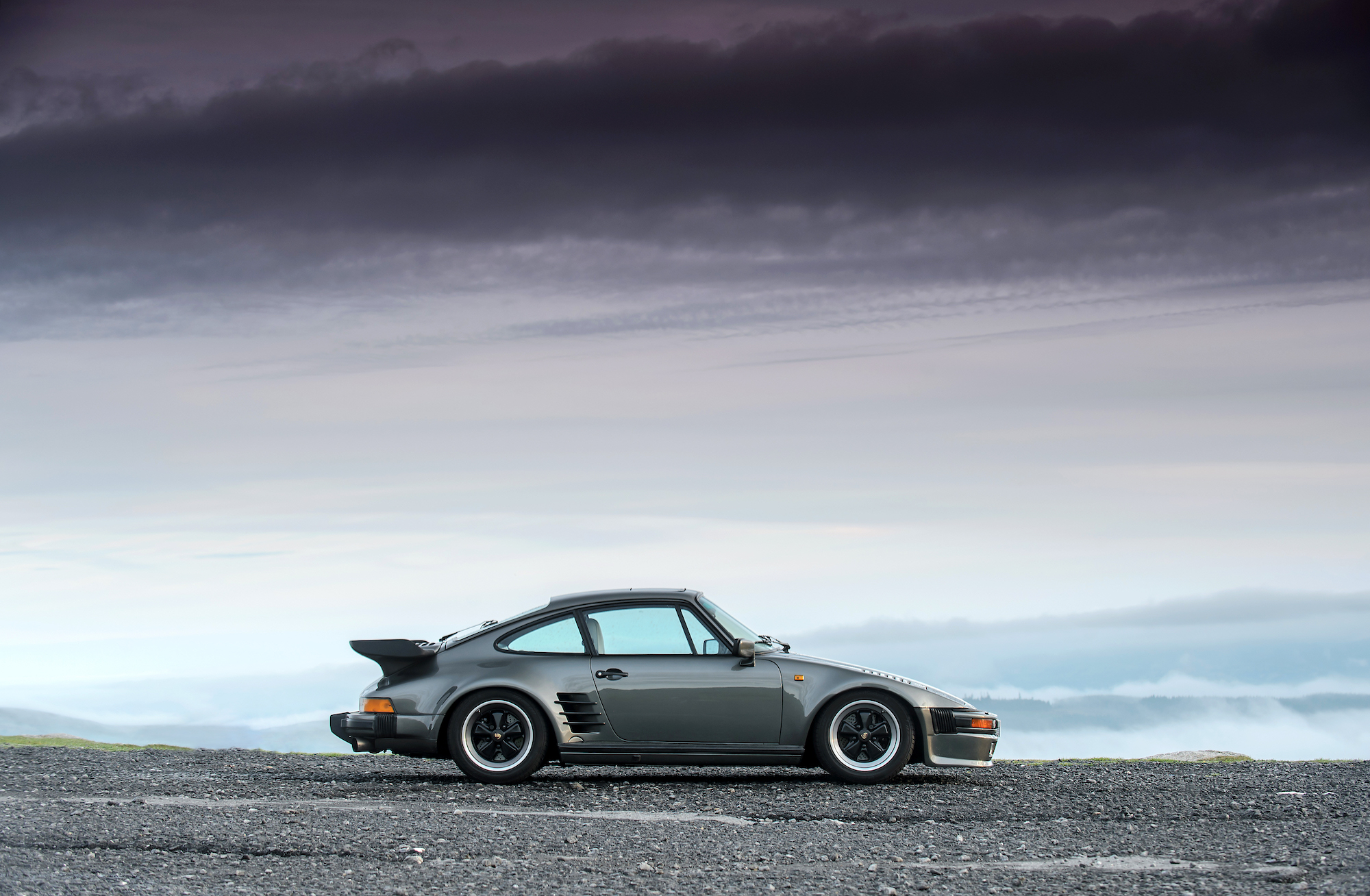 1986 PORSCHE 911 (930) TURBO 'FLACHBAU' CONVERSION