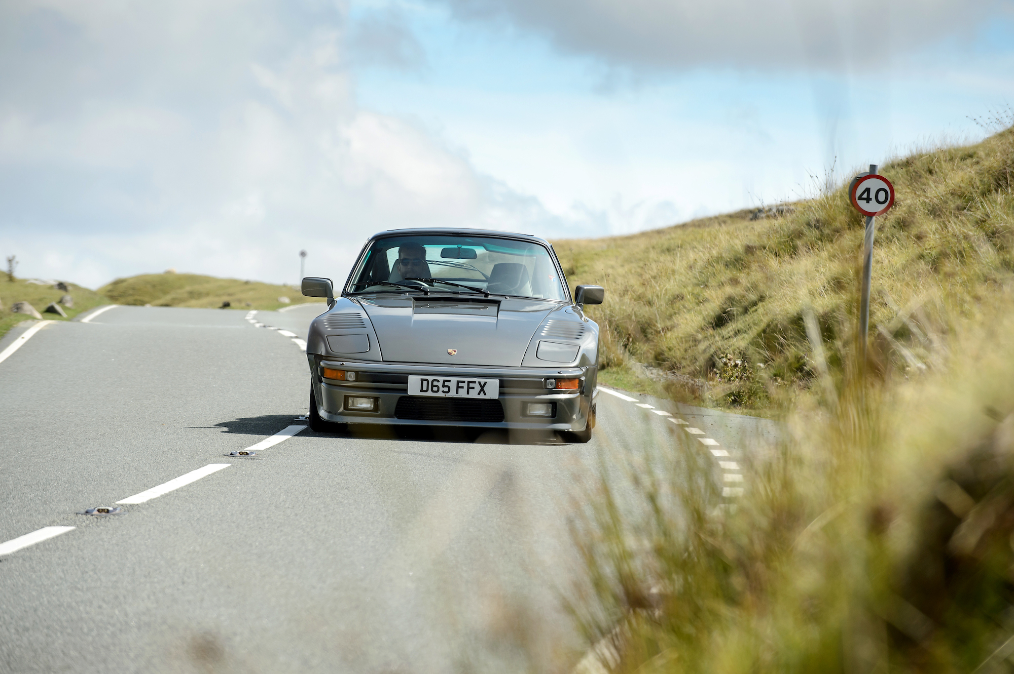 1986 PORSCHE 911 (930) TURBO 'FLACHBAU' CONVERSION