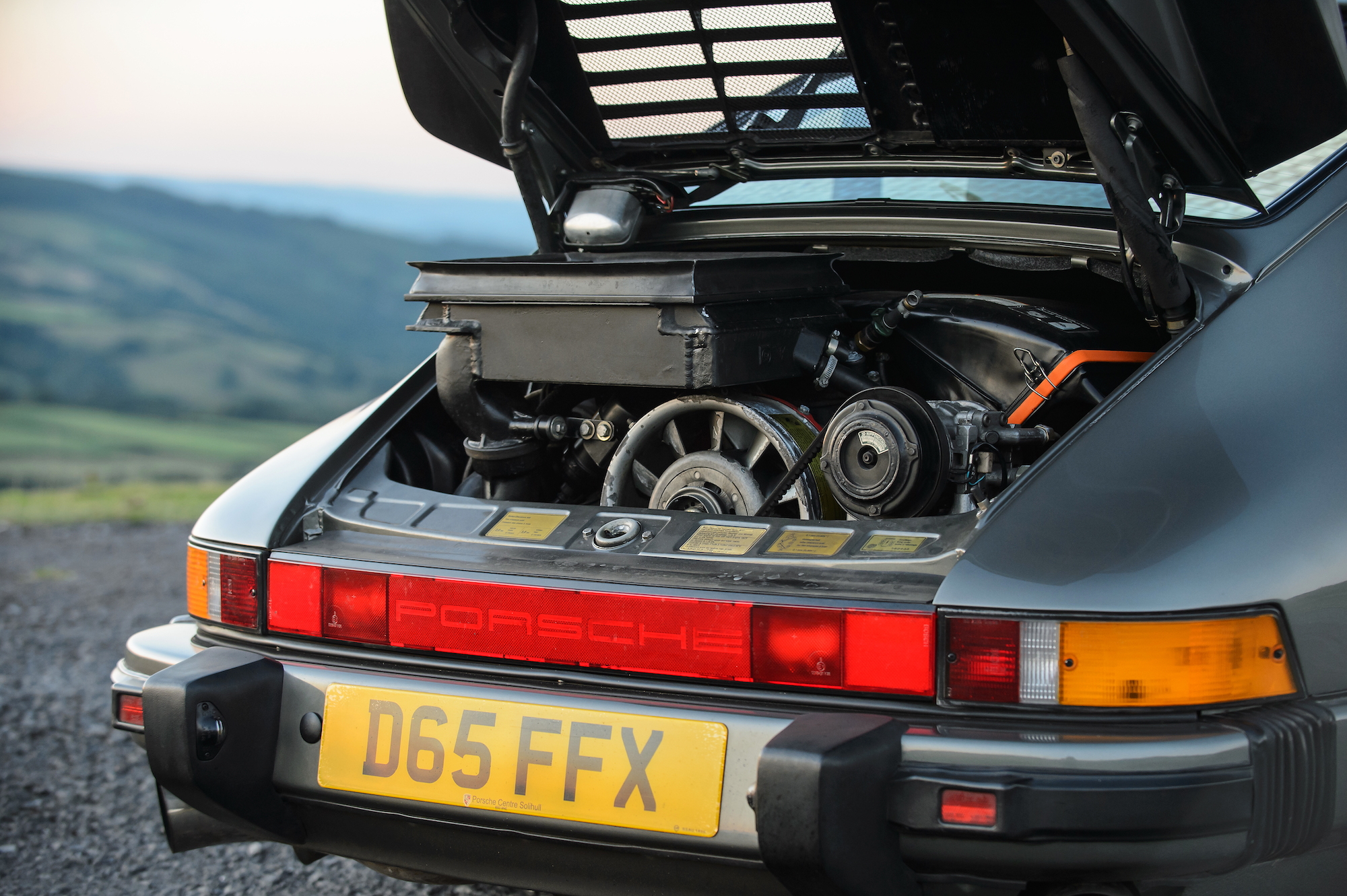 1986 PORSCHE 911 (930) TURBO 'FLACHBAU' CONVERSION