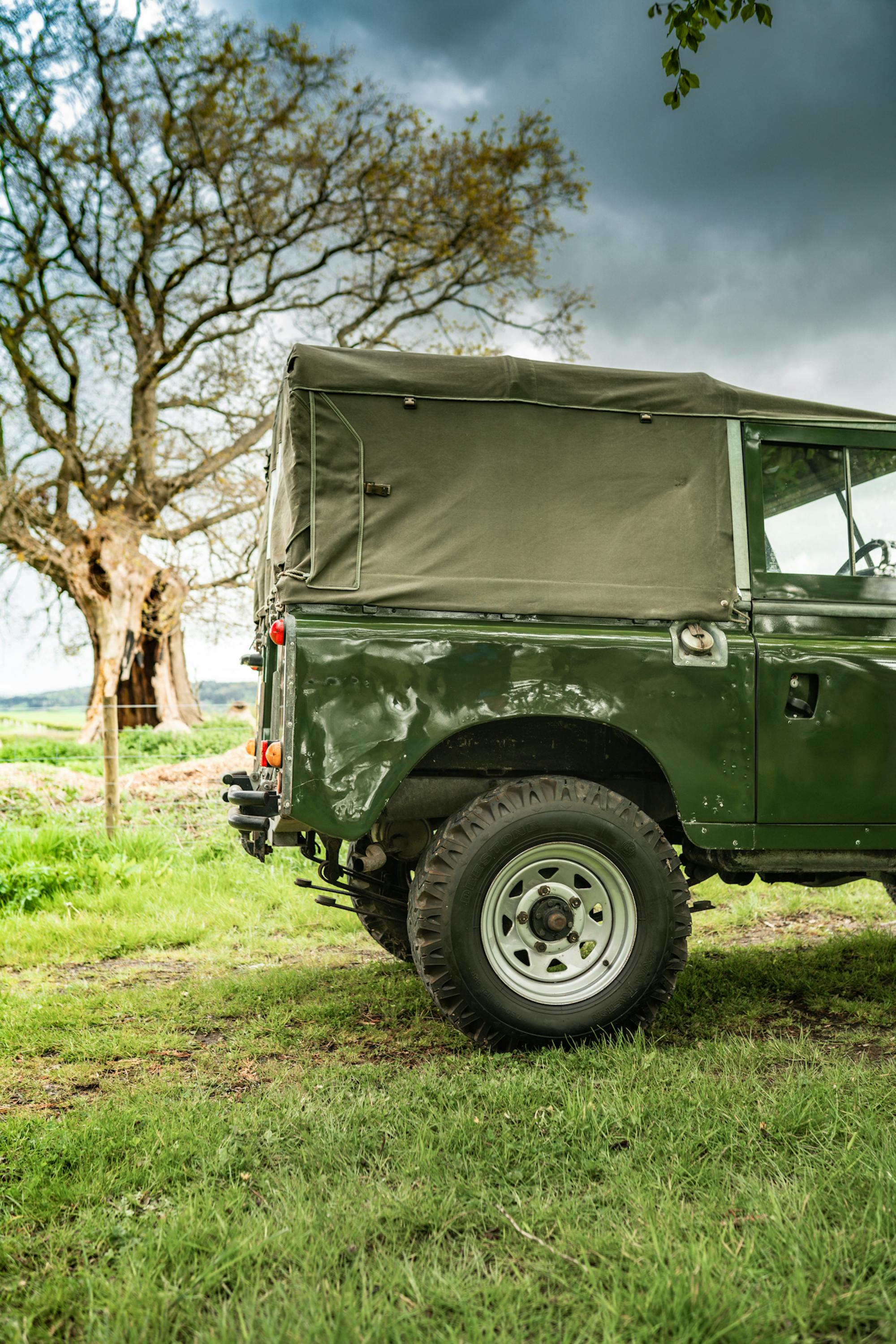 1983 LAND ROVER SERIES III 88"