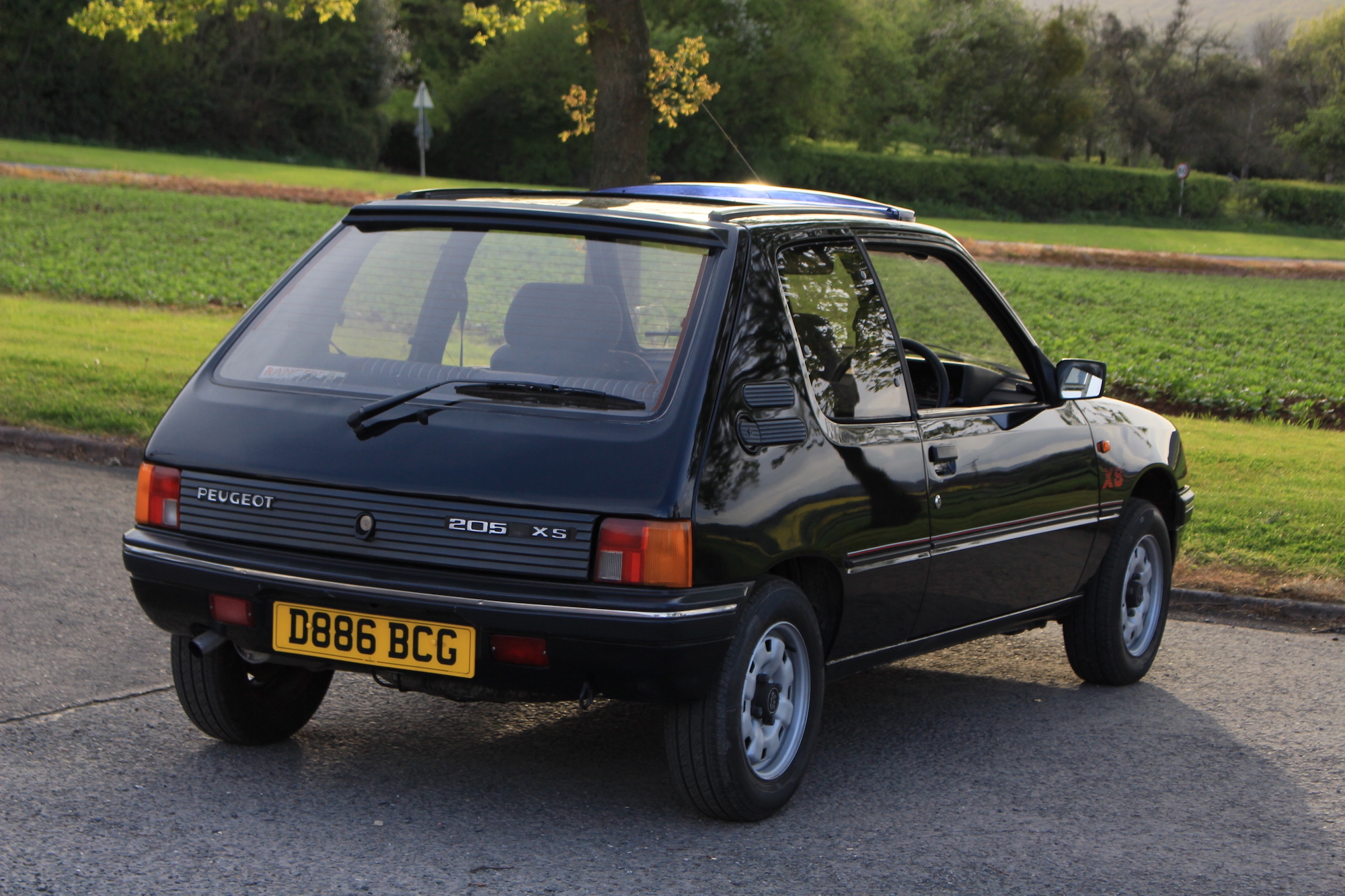 1987 PEUGEOT 205 XS - PHASE 1 for sale by auction in Hereford, United ...
