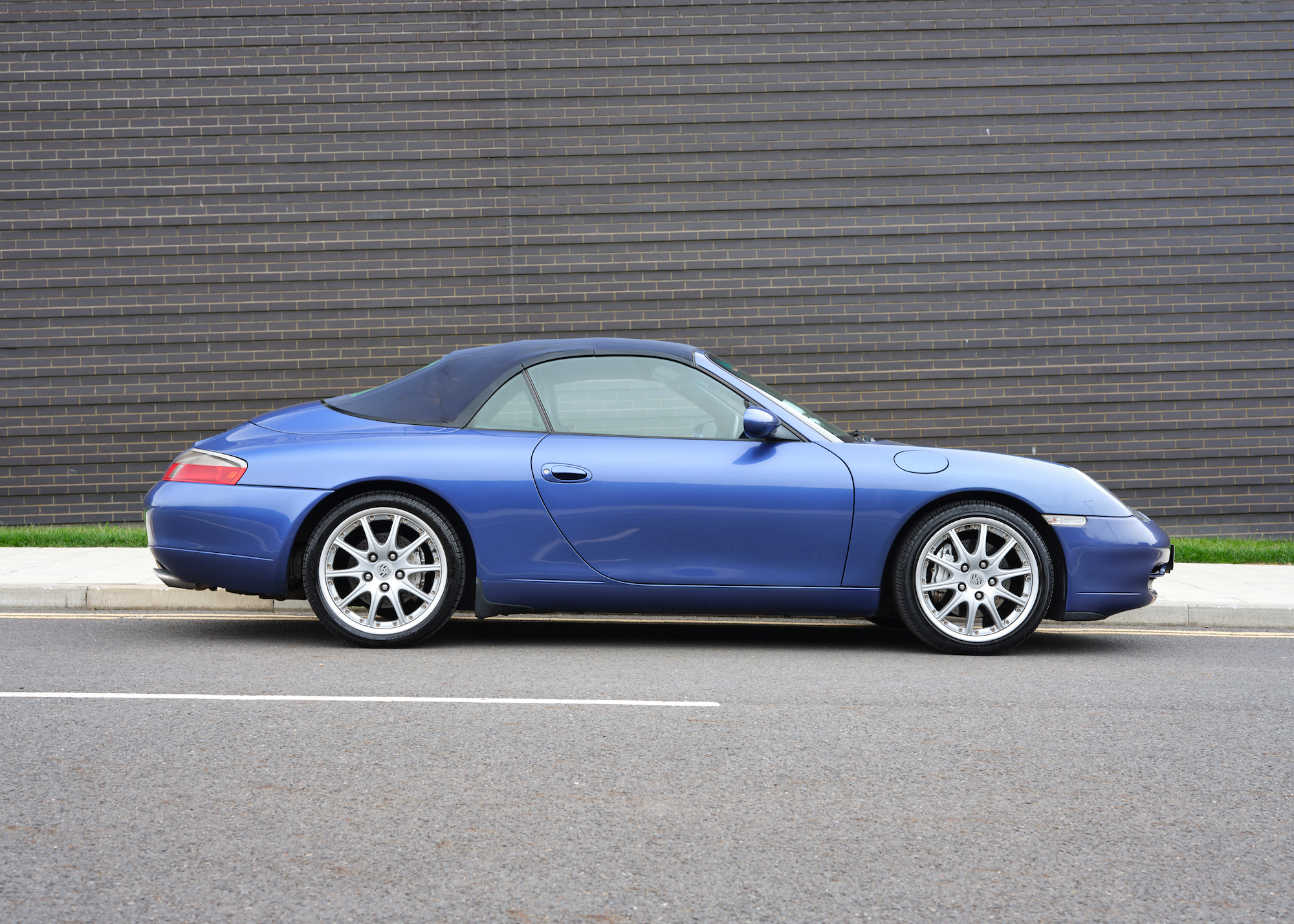 1999 PORSCHE 911 (996) CARRERA 4 CABRIOLET