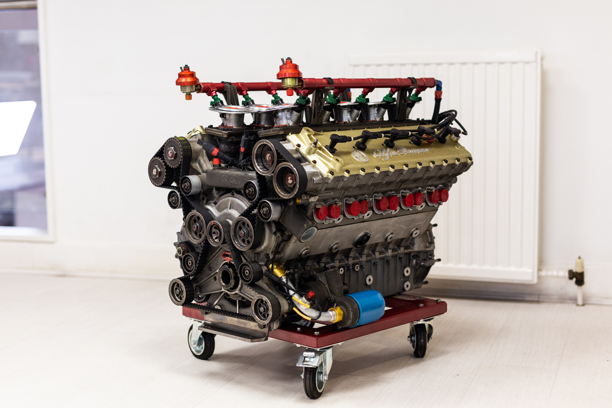 ALFA ROMEO V10 F1 ENGINE