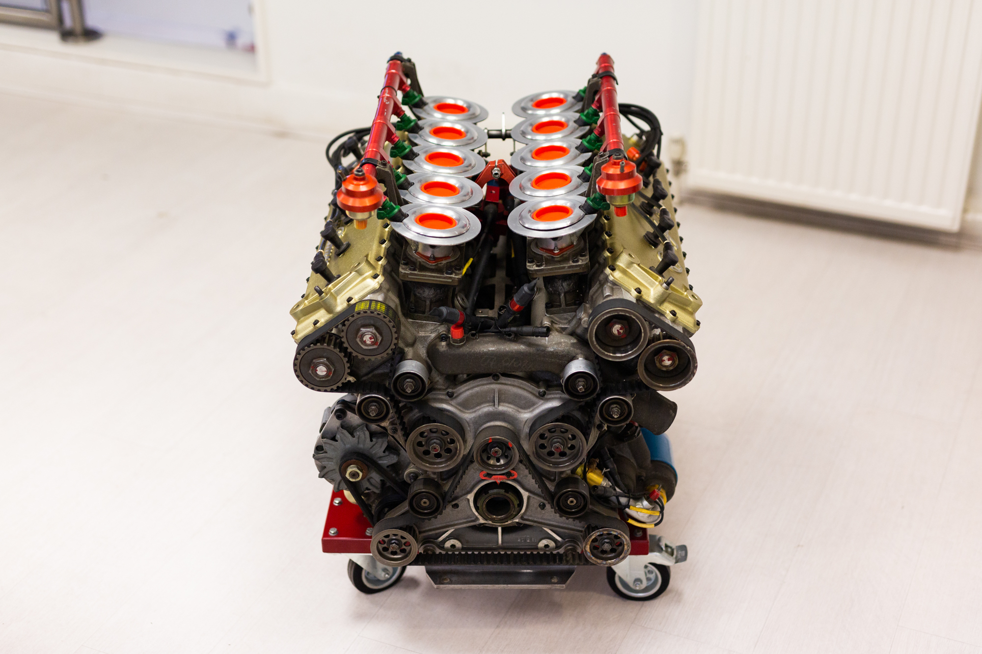 ALFA ROMEO V10 F1 ENGINE