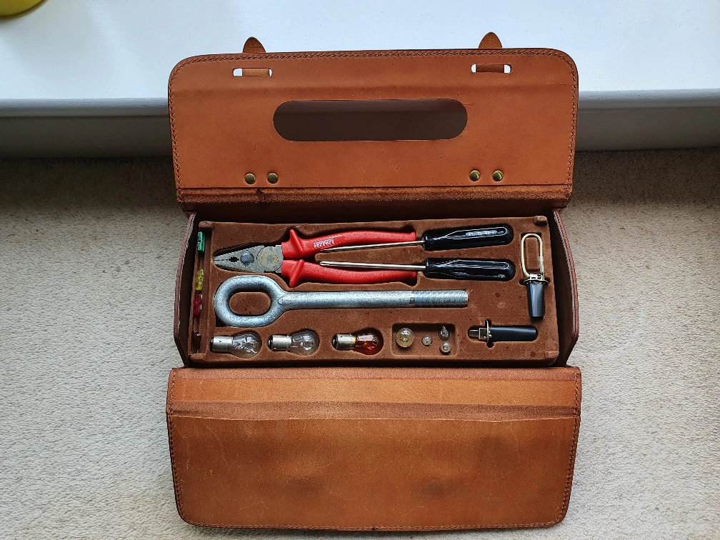 FERRARI F355 TOOL KIT
