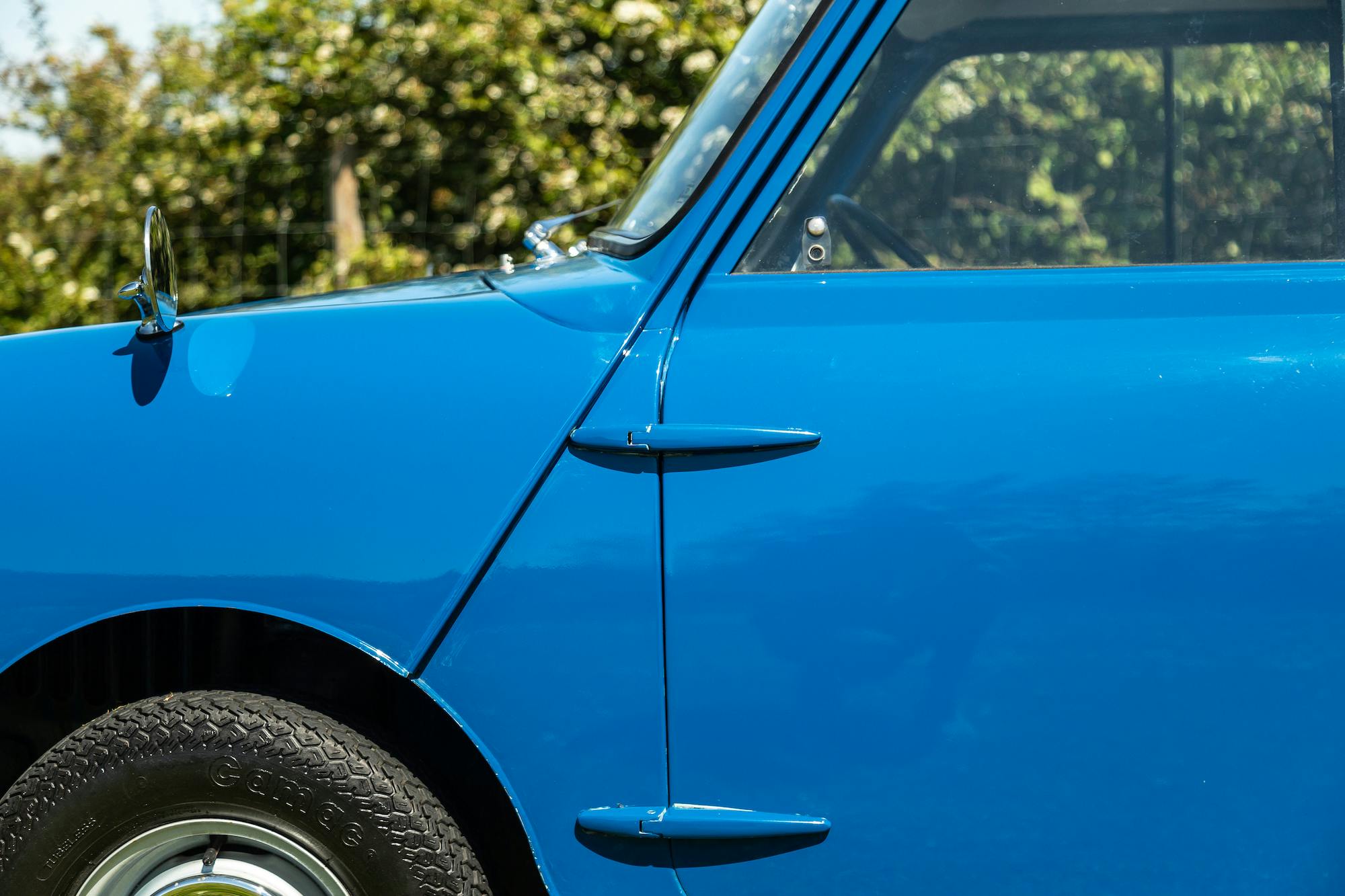 1971 MORRIS MINI VAN