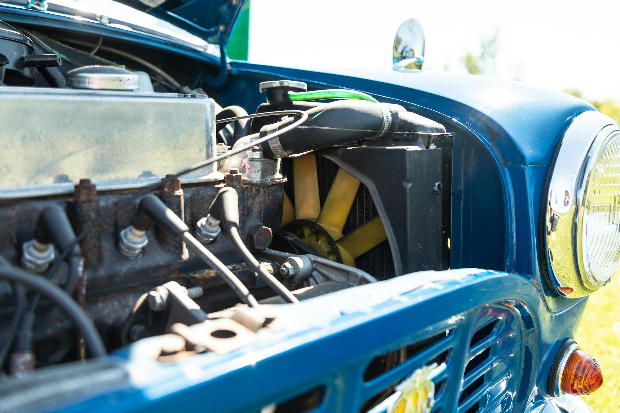 1971 MORRIS MINI VAN