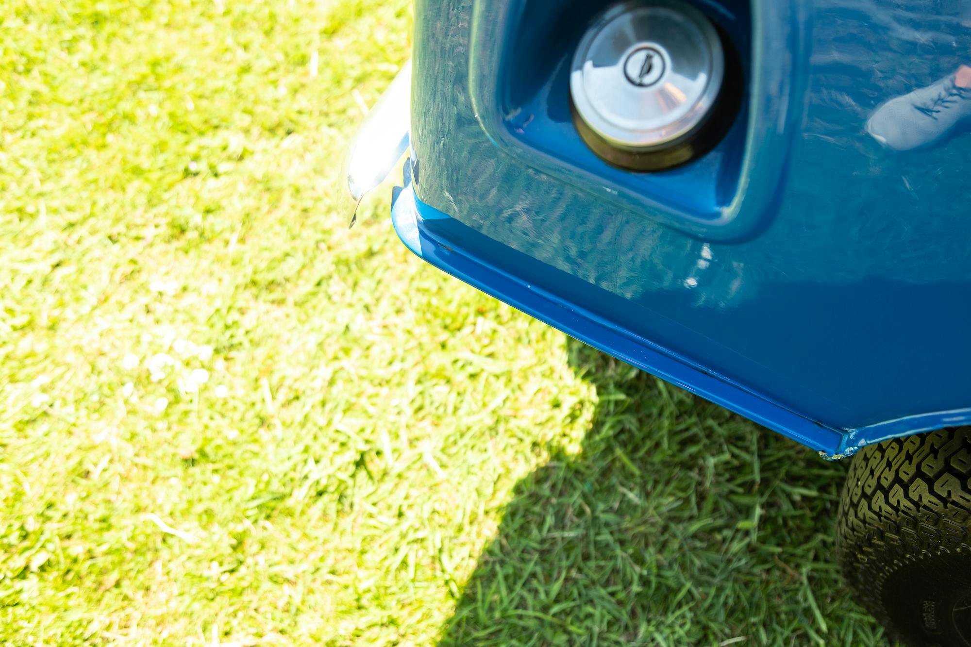 1971 MORRIS MINI VAN